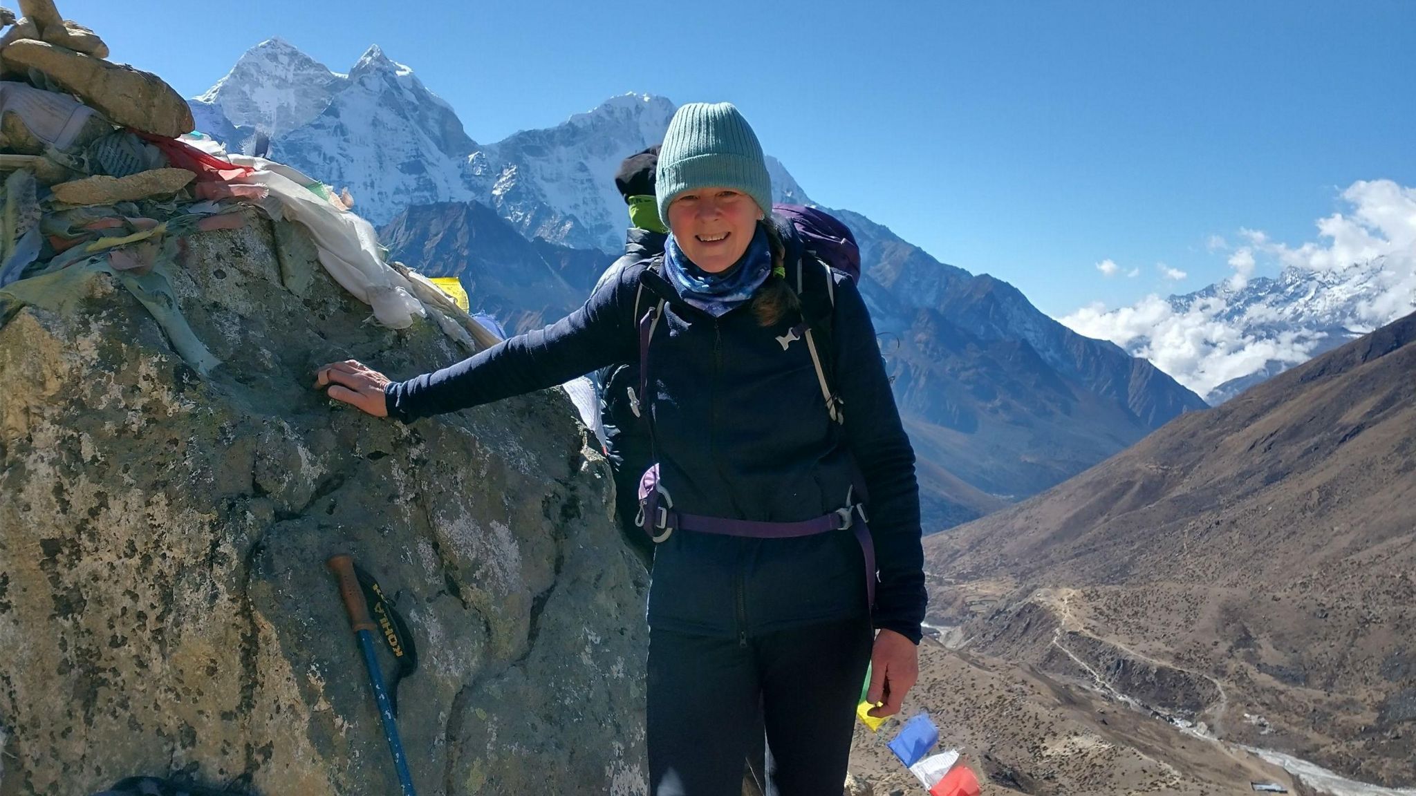 Woman treks to Mount Everest base camp for charity - BBC News