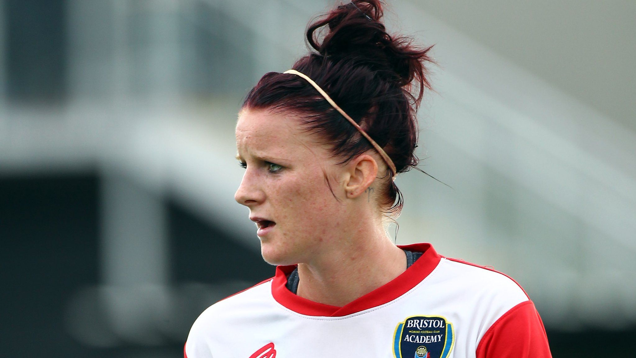 Loren Dykes: Wales full-back agrees new deal with Bristol City Women ...