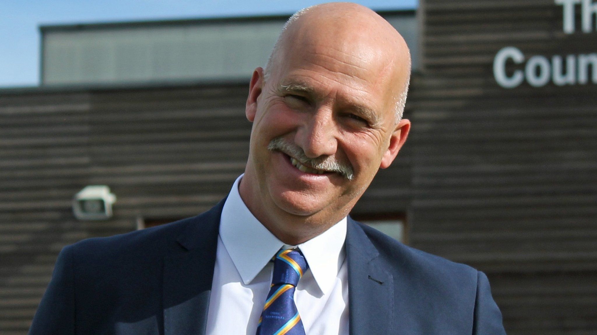 Alex Hughes: Derbyshire all-rounder signs two-year contract - BBC Sport