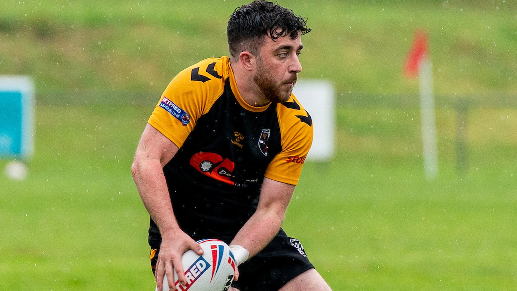 Jack Ray: Cornwall RLFC forward agrees new deal for 2023 League One season - BBC Sport