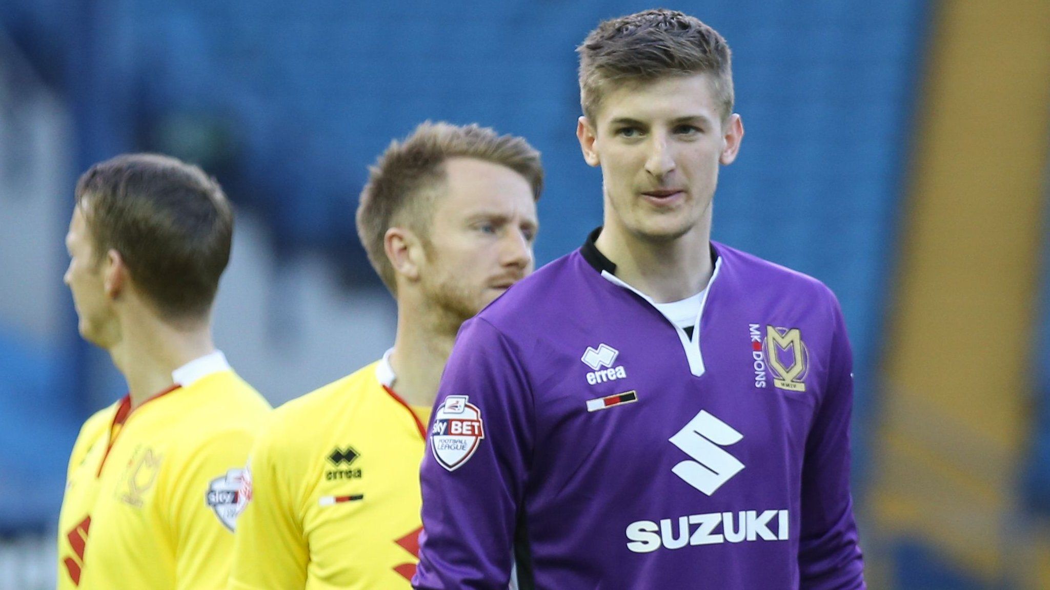 Cody Cropper: MK Dons goalkeeper leaves League One-bound club - BBC Sport