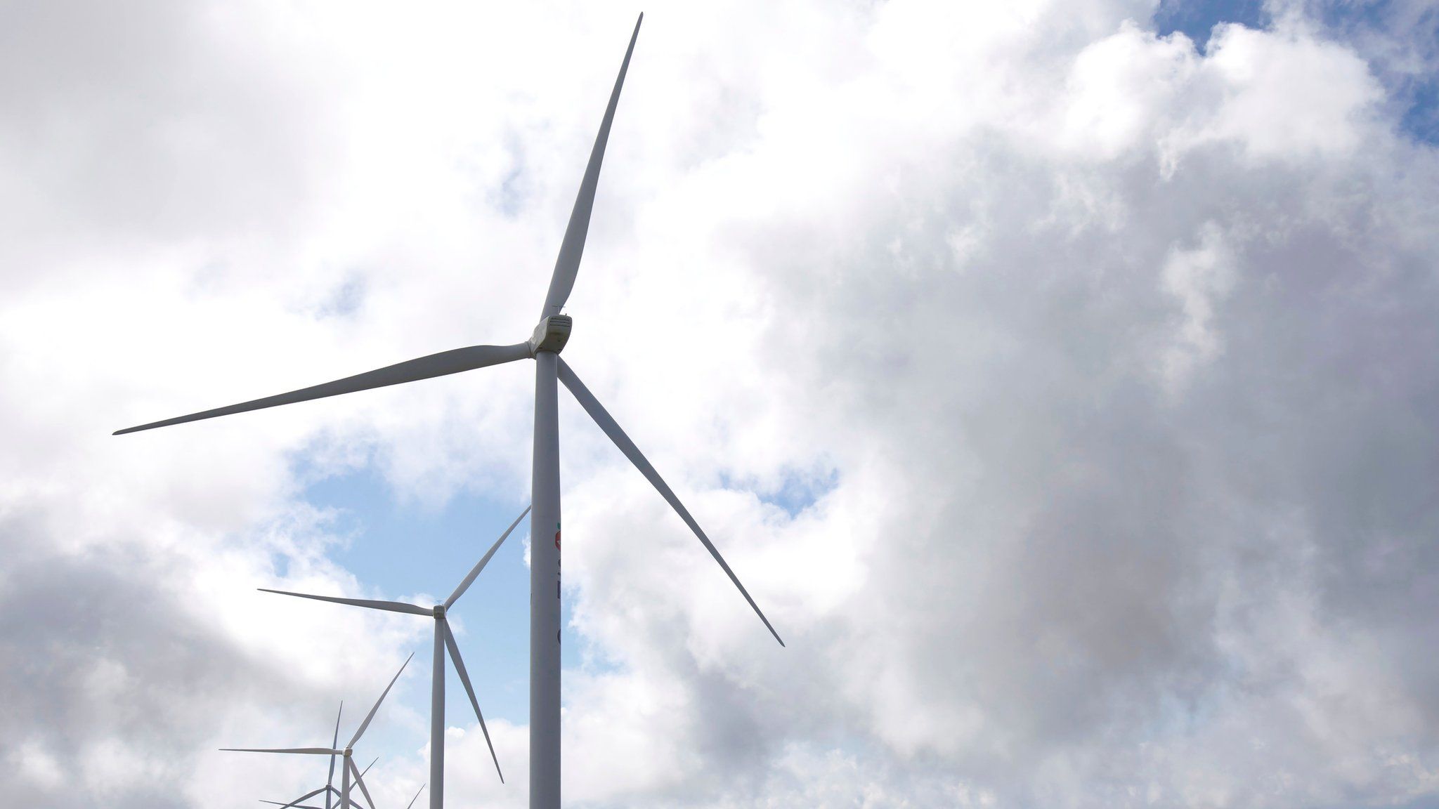 Galloway Hills wind farm approved after mountain group objection - BBC News