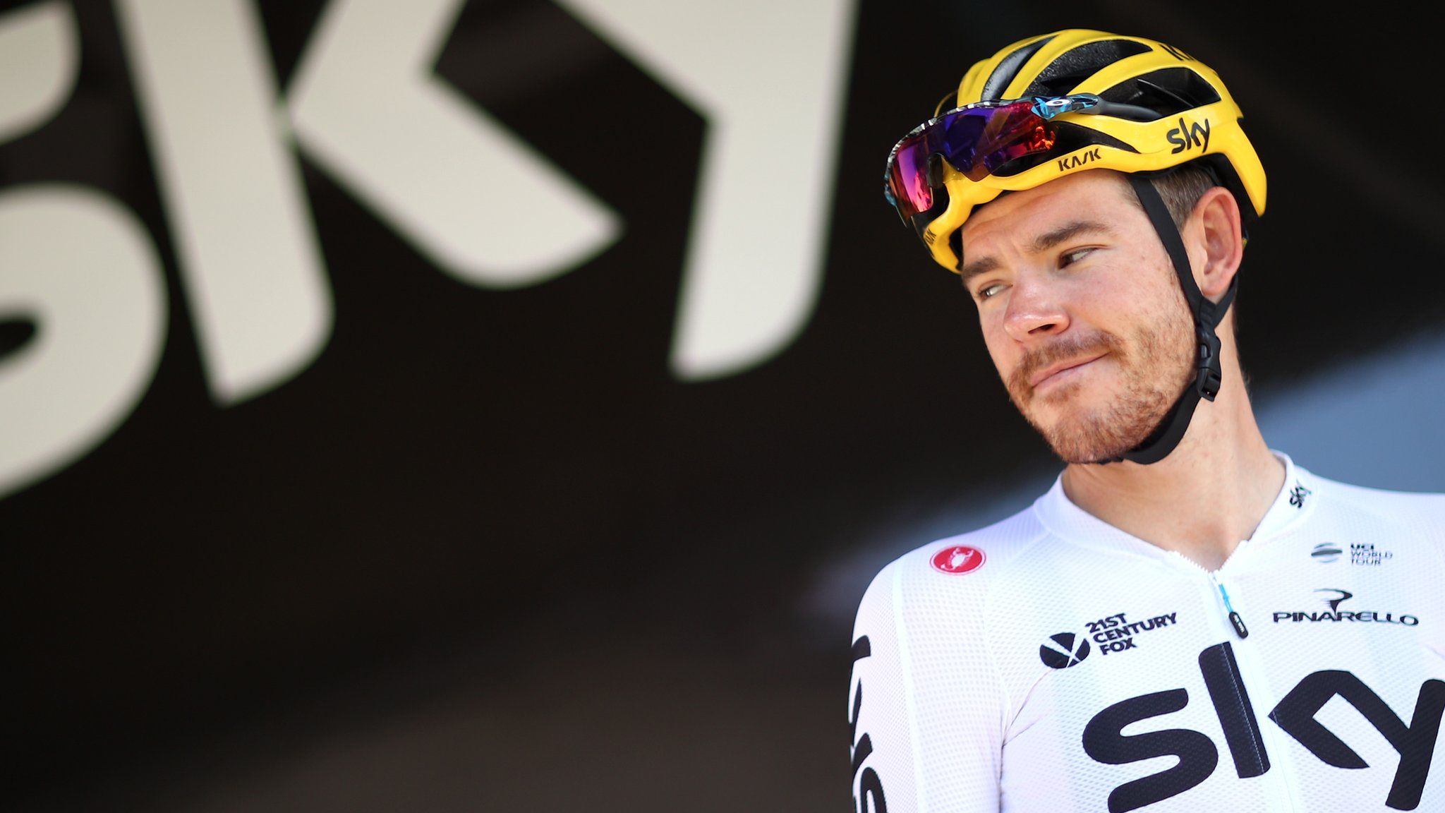 Team Sky's Luke Rowe 'could miss a year' after rafting leg break - BBC ...