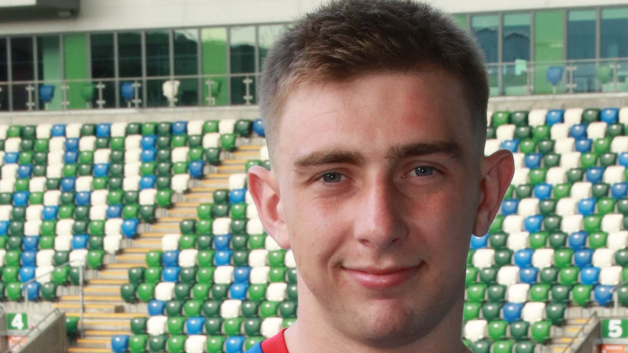 Linfield sign teenage striker Michael O'Connor on one-year deal - BBC Sport