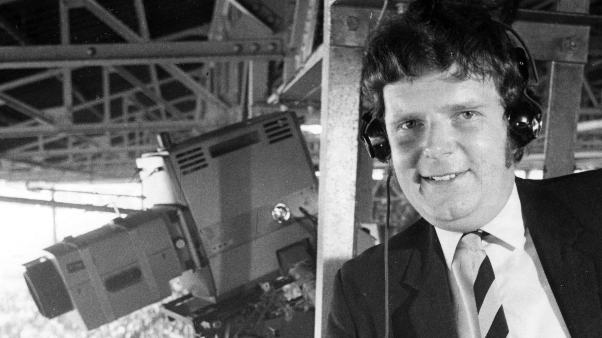 John Motson retirement: Favourite memories of legendary commentator ...