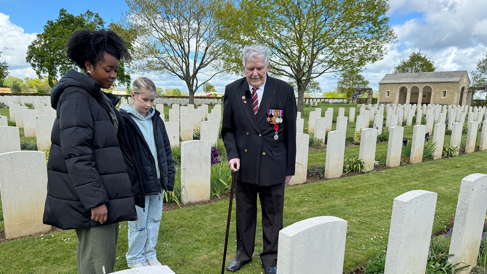 D-Day: 80th anniversary in pictures - BBC Newsround