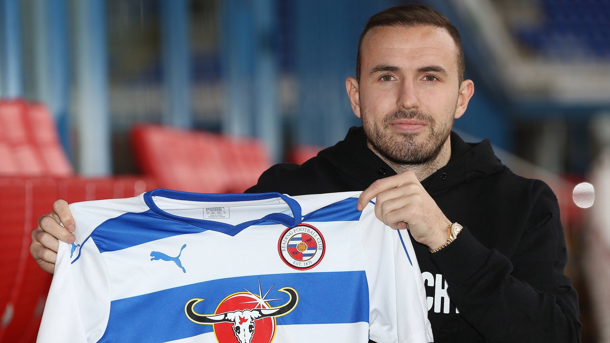 Jordon Mutch: Reading loanee hoping to assist Royals' promotion bid ...