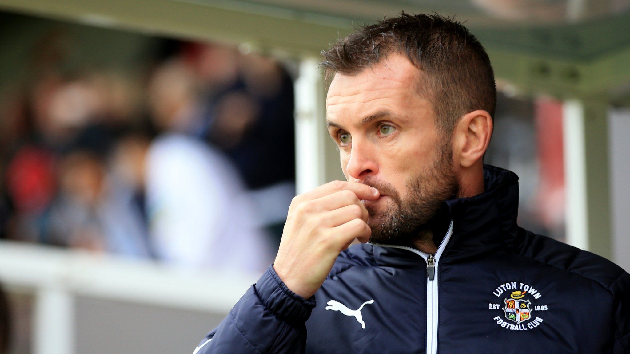 Nathan Jones: Luton Town reward manager with new contract - BBC Sport