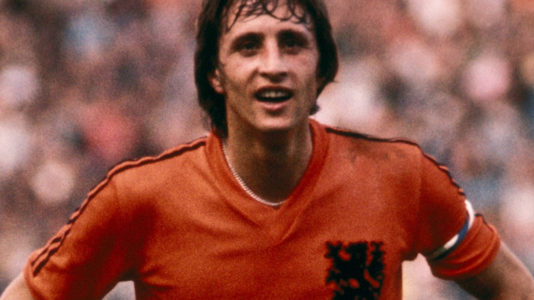 Johan Cruyff: Netherlands great dies of cancer aged 68 - BBC Sport