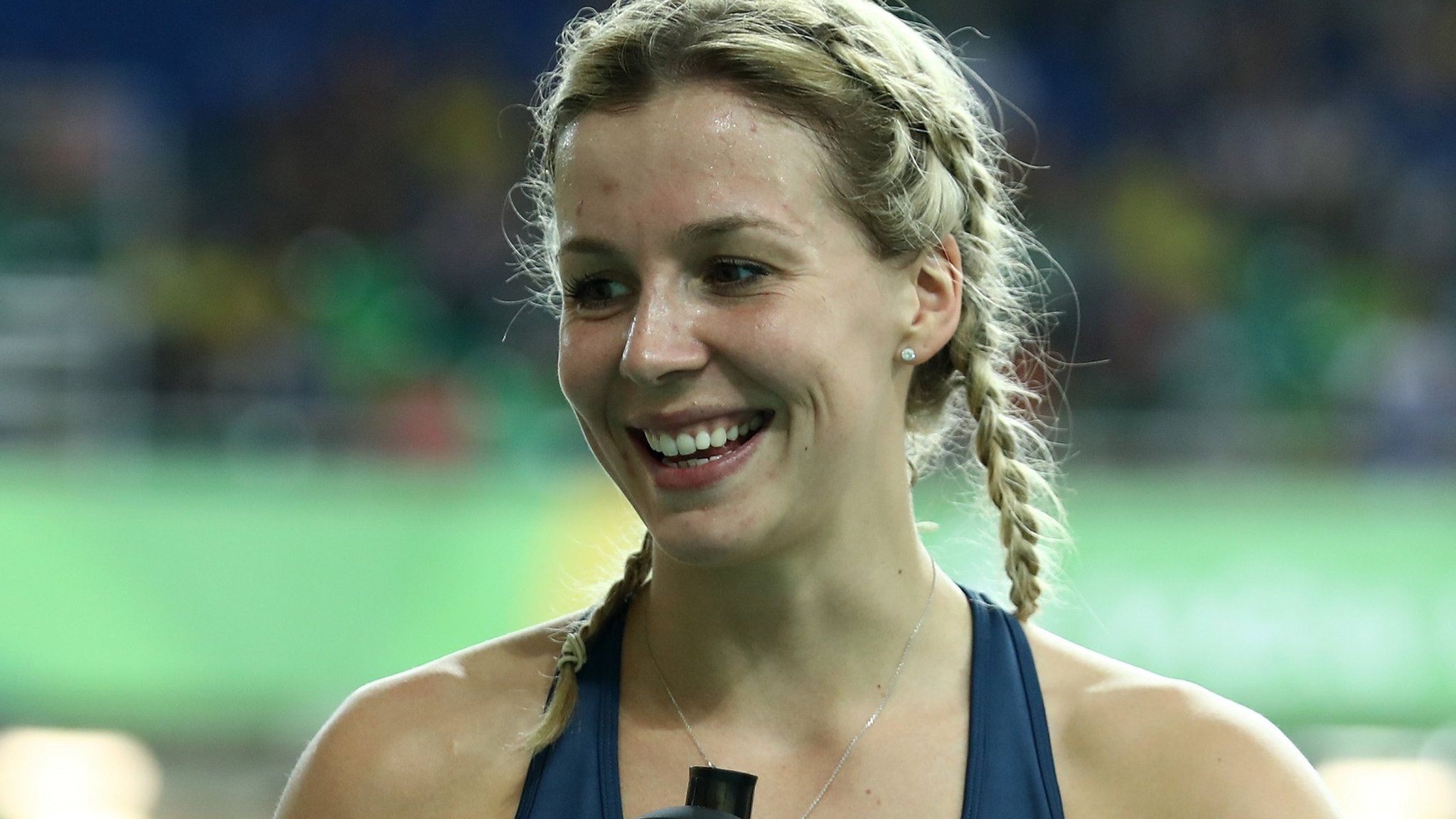 George North and Becky James expecting baby next April - BBC News