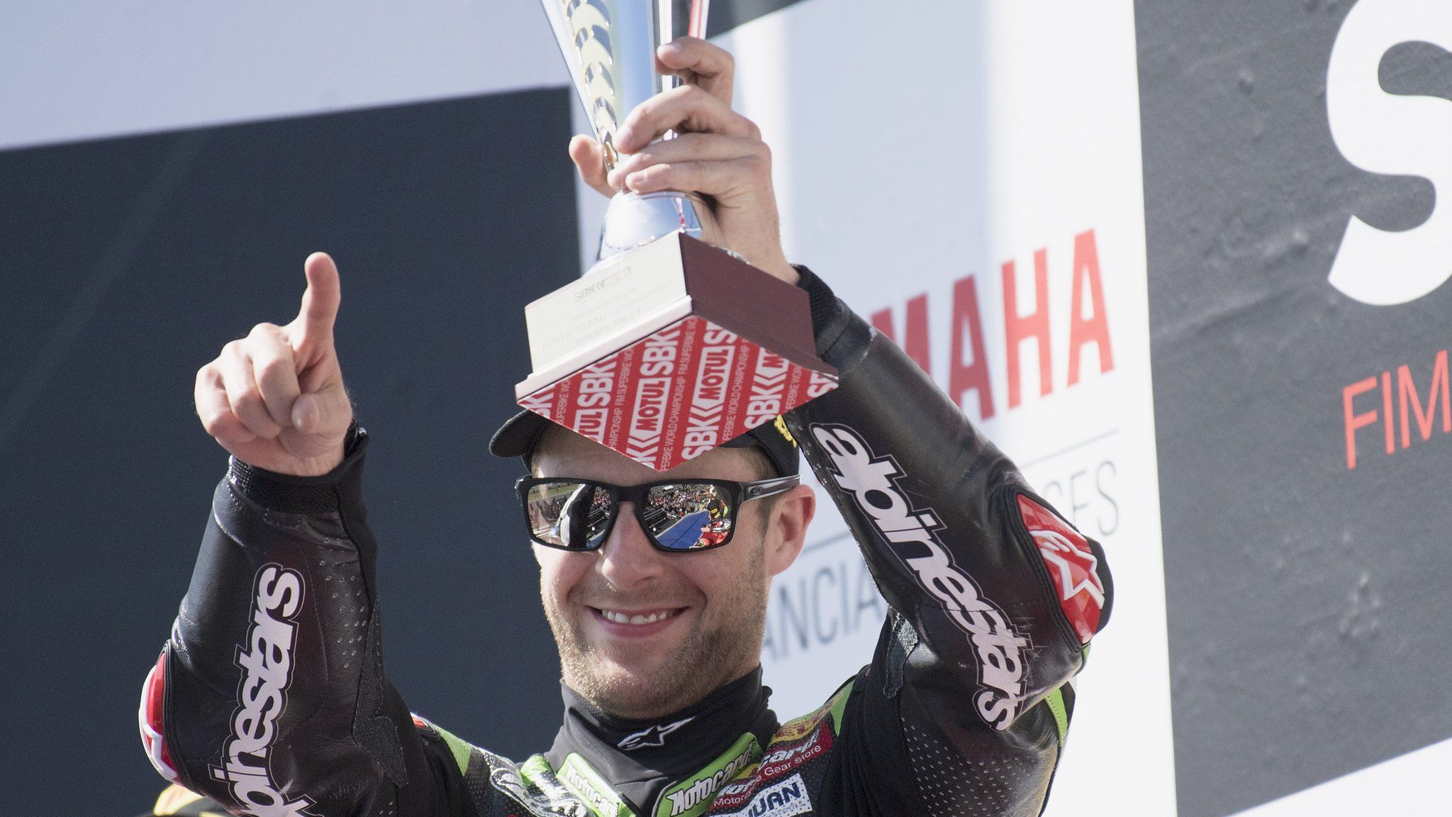 World Superbikes: Champion Rea clinches Australian double - BBC Sport