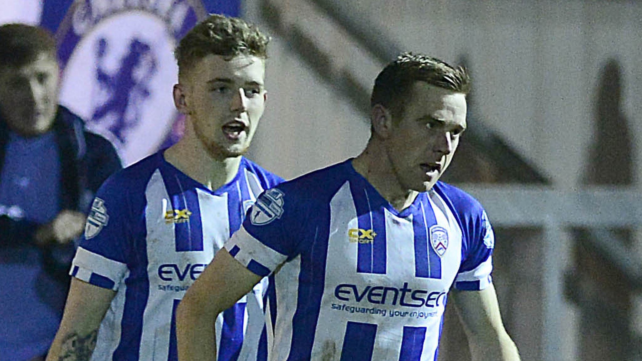 Irish Premiership: Coleraine's lead down to four points - BBC Sport