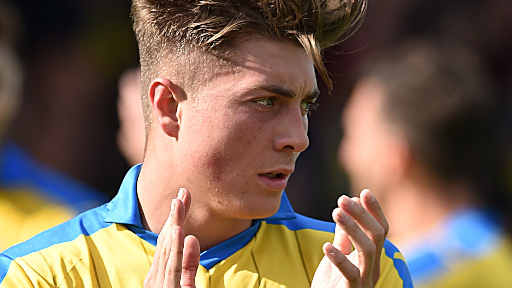 Jordan Lee: Torquay United defender sidelined after chest pains - BBC Sport