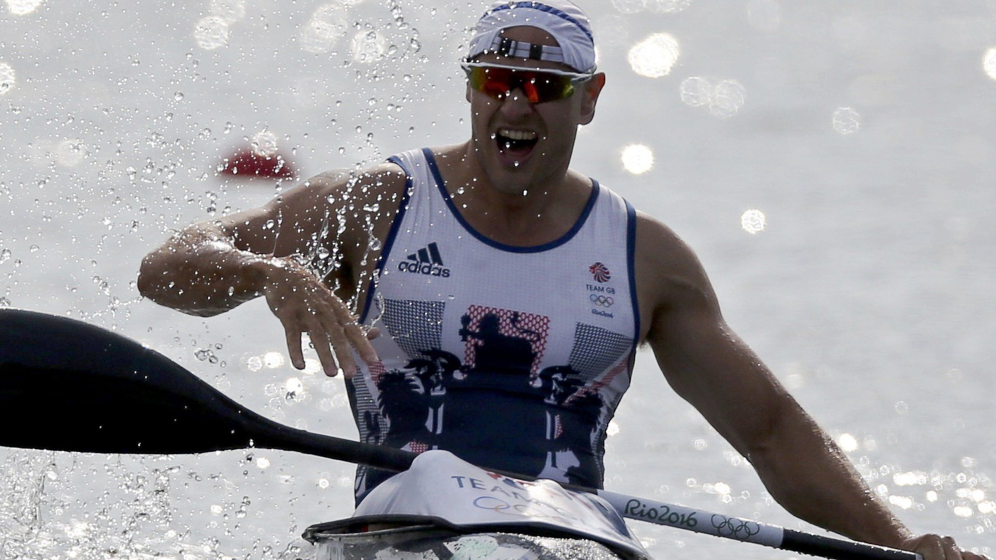 European Championships: Liam Heath retains K1 200m title - BBC Sport