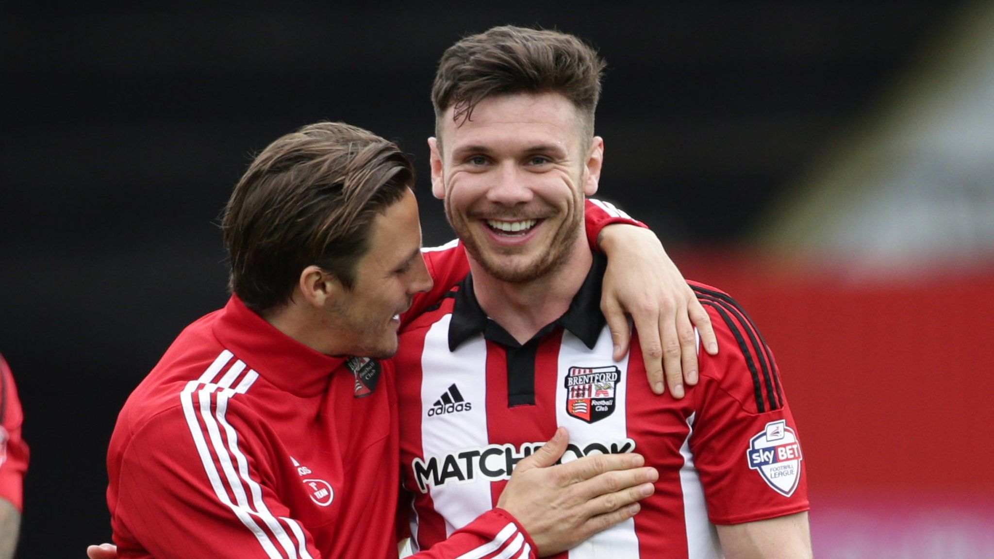 Scott Hogan: Brentford boss Dean Smith warns striker's suitors over ...