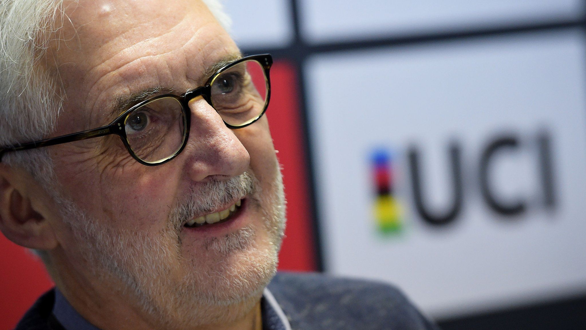 Brian Cookson: UCI chief defends record at British Cycling - BBC Sport