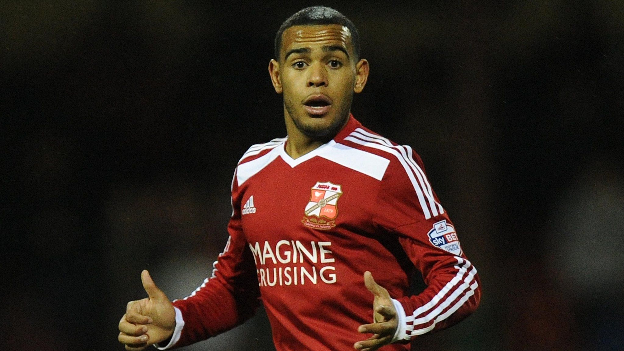 Charlie Harris and Shaun Tuton: Barnsley sign pair - BBC Sport