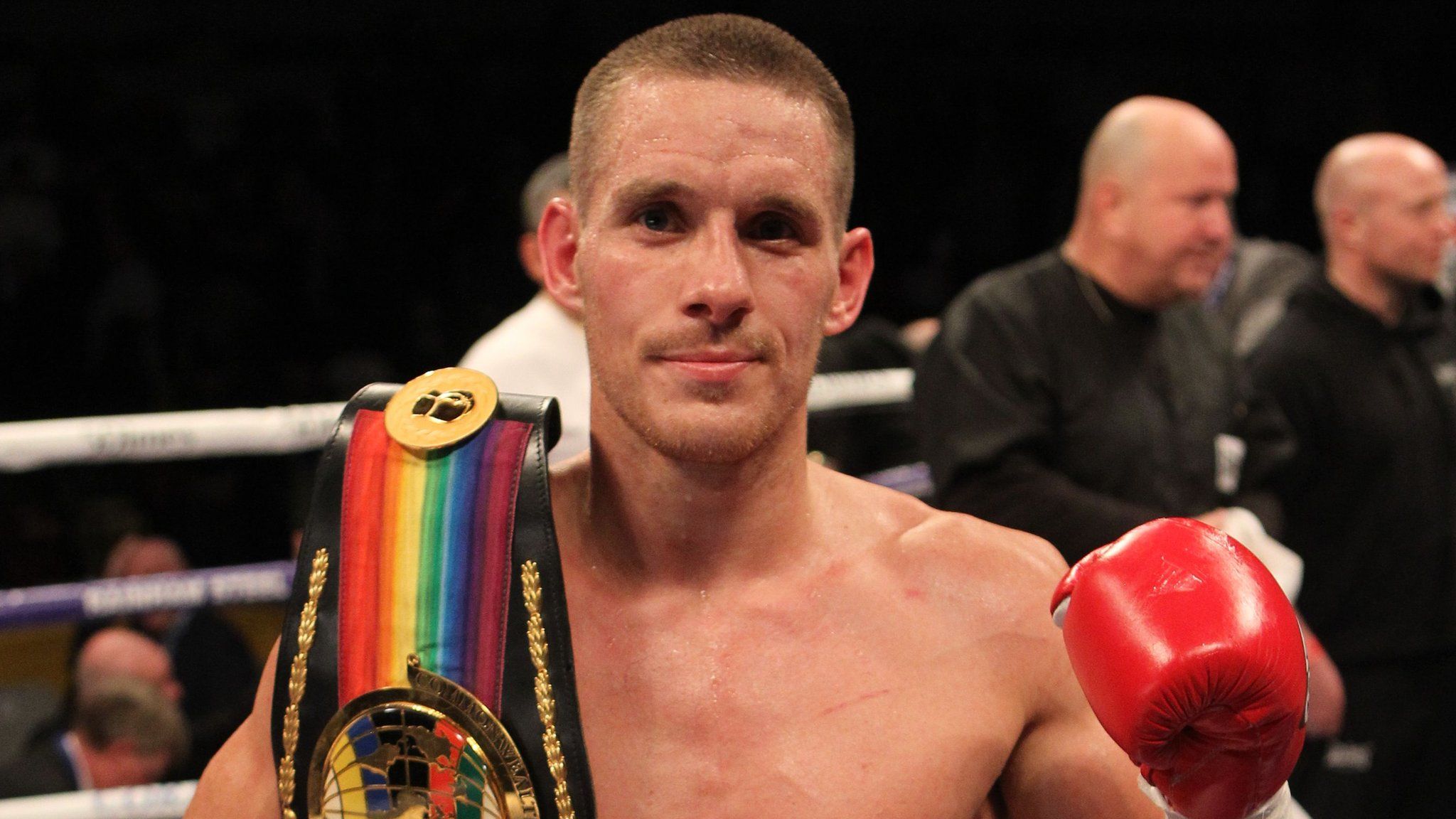 Dean Francis: Boxers raise money for terminally ill former champion ...