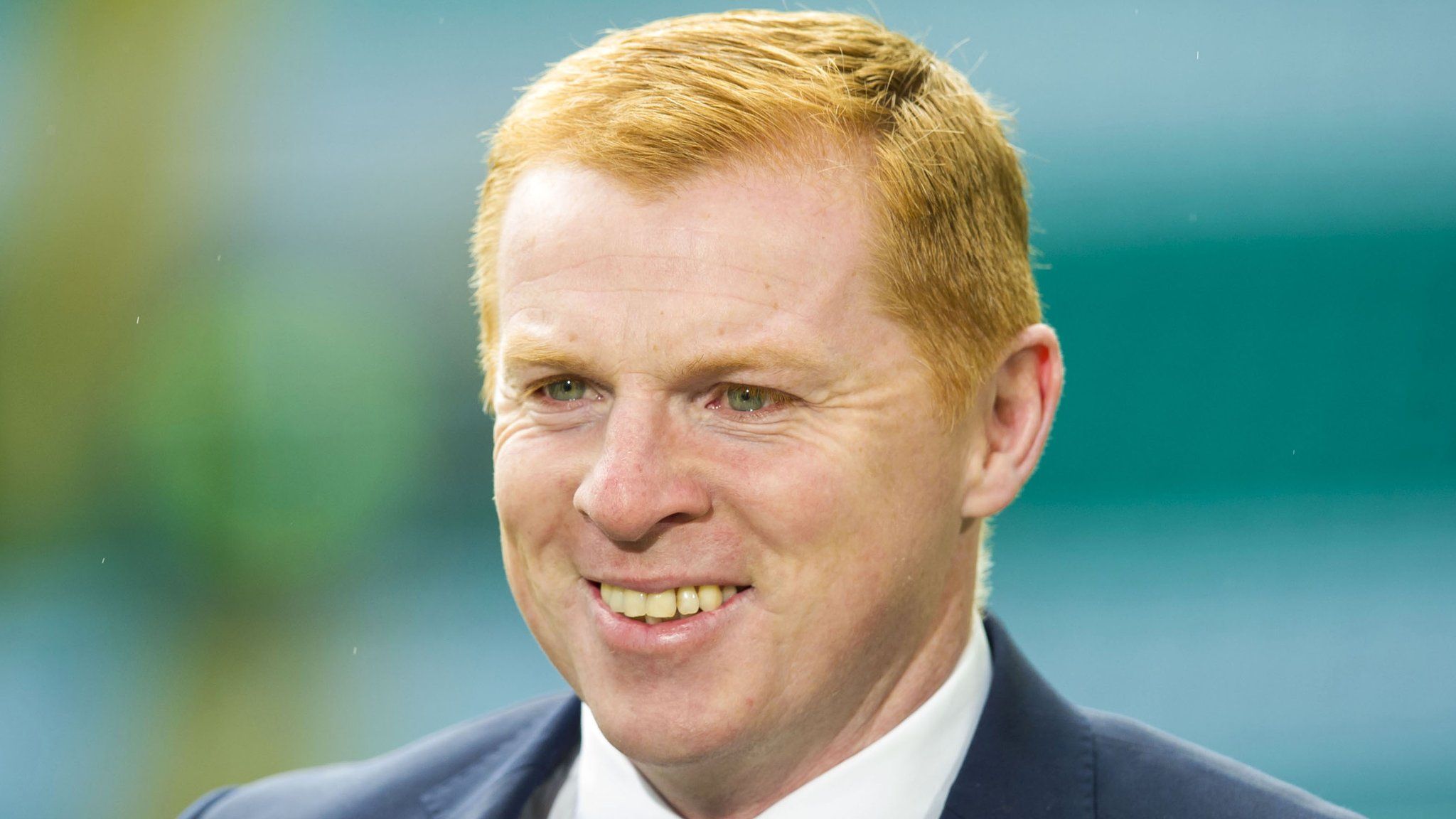 Neil Lennon must get Hibs promoted quickly, says Pat Nevin - BBC Sport