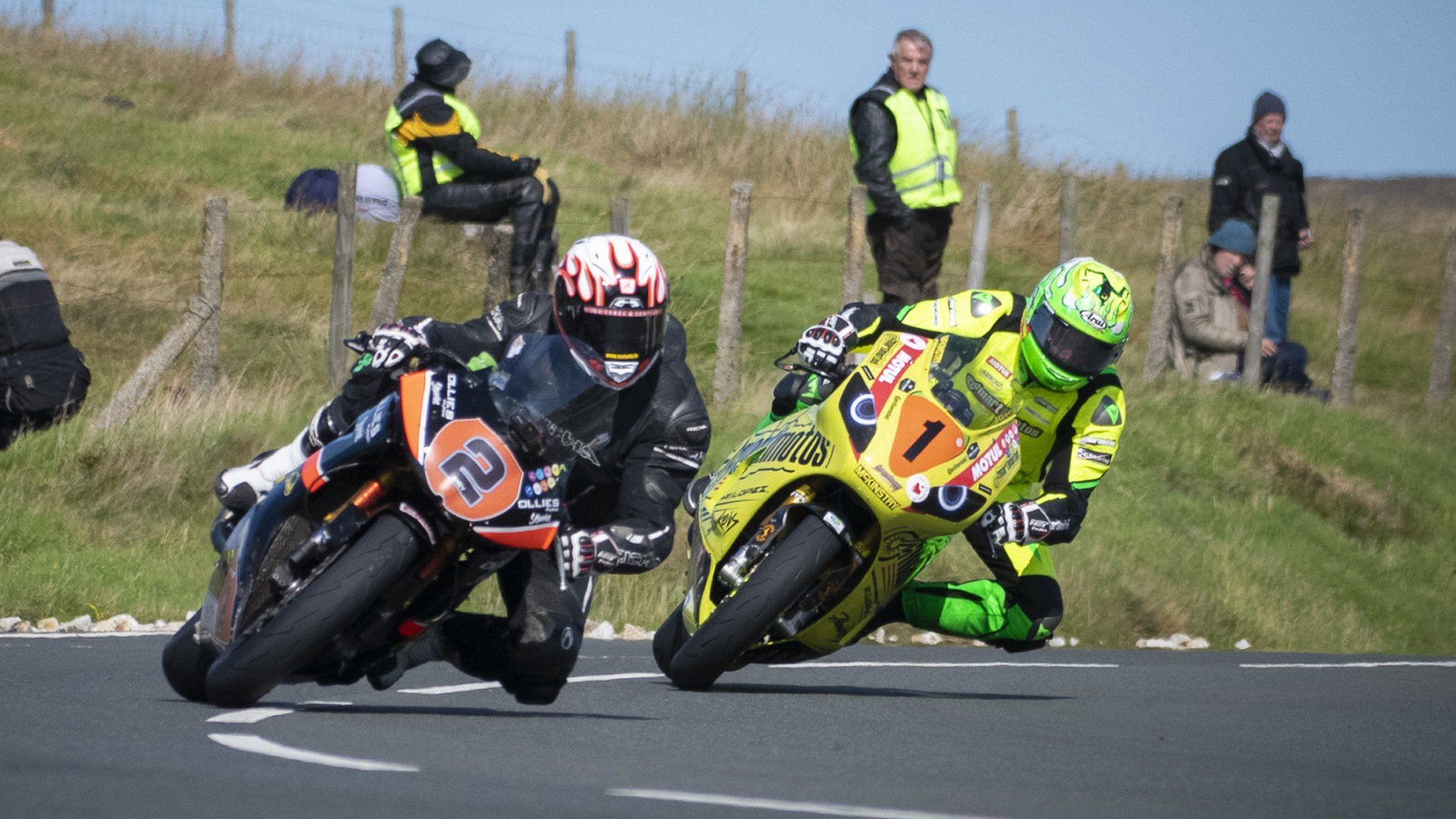 Manx Grand Prix 2018: Farrell and Tweed win MGP doubles - BBC Sport