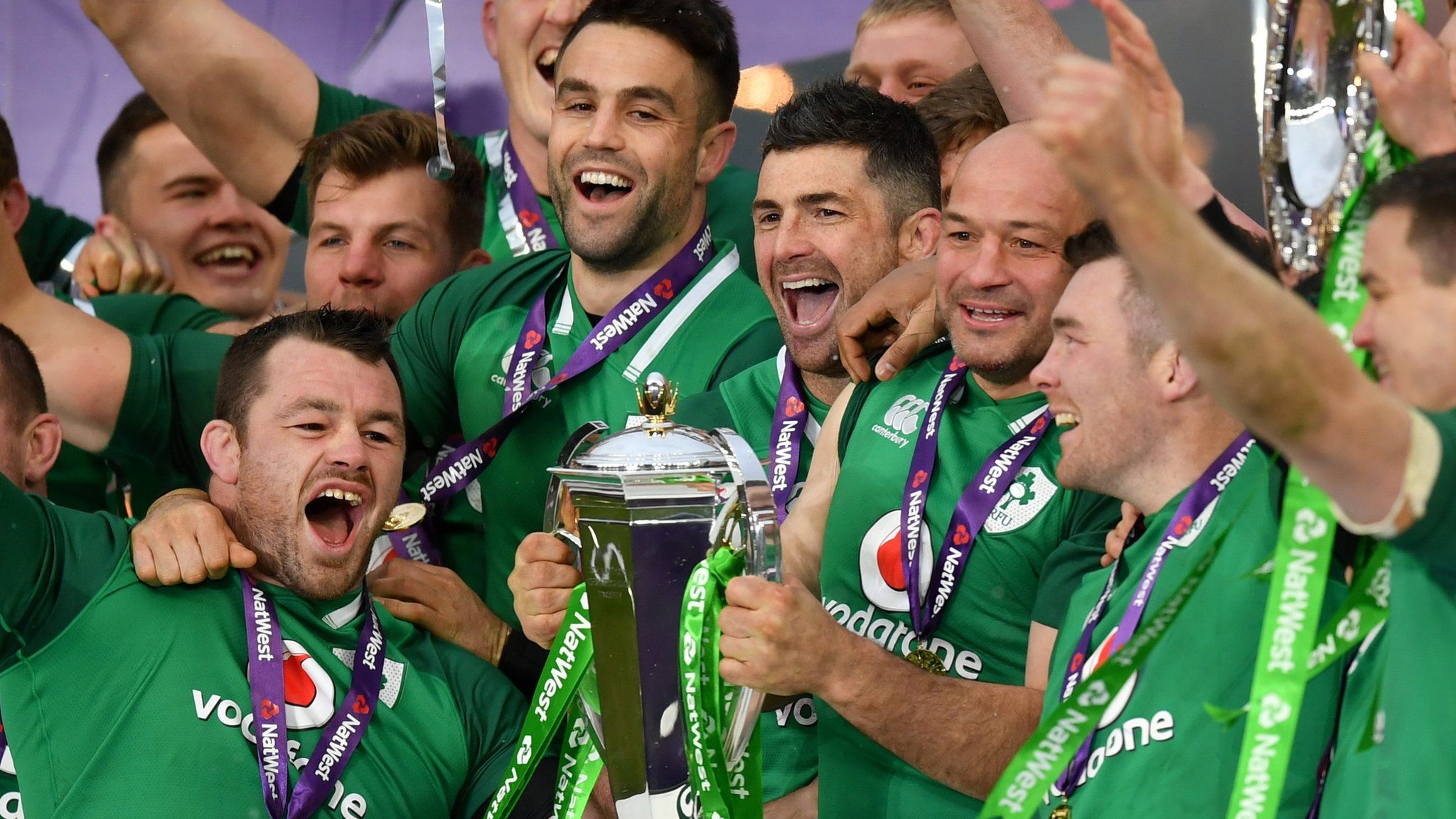 Ireland win Grand Slam: 'Upwardly mobile Irish leave England behind ...
