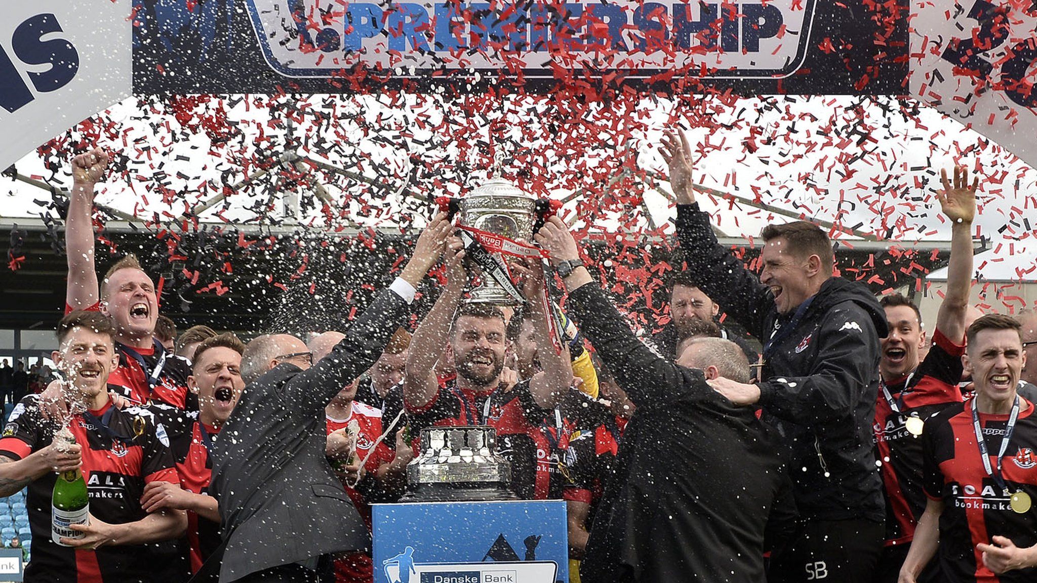 Crusaders full-back Craig McClean among six new signings at Ards - BBC ...