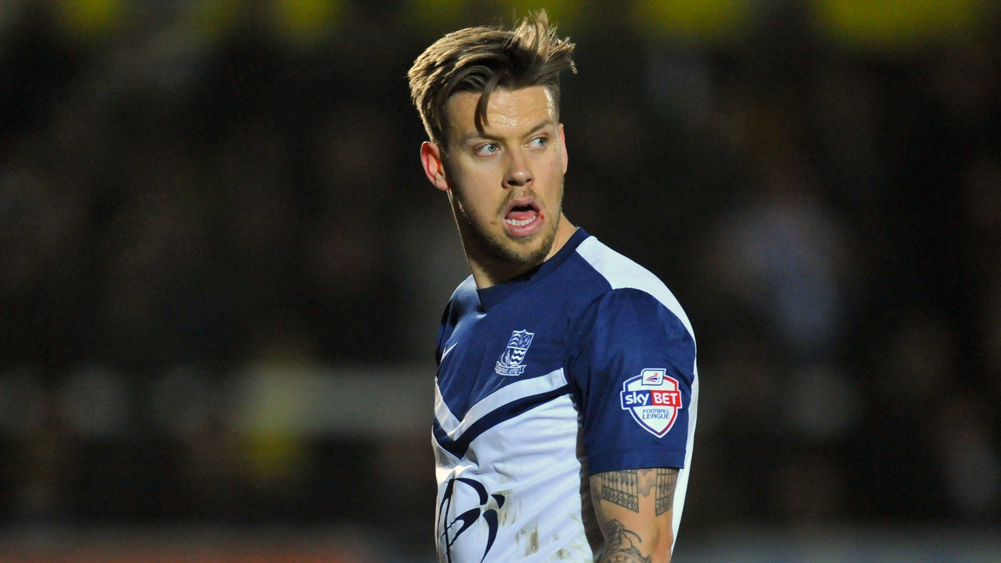 Southend United: Noel Hunt and Myles Weston in group let go by League ...