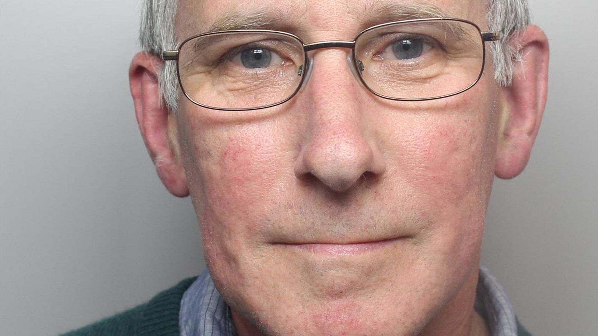 Norfolk Police criticised over Stephen Crabtree sex abuse - BBC News