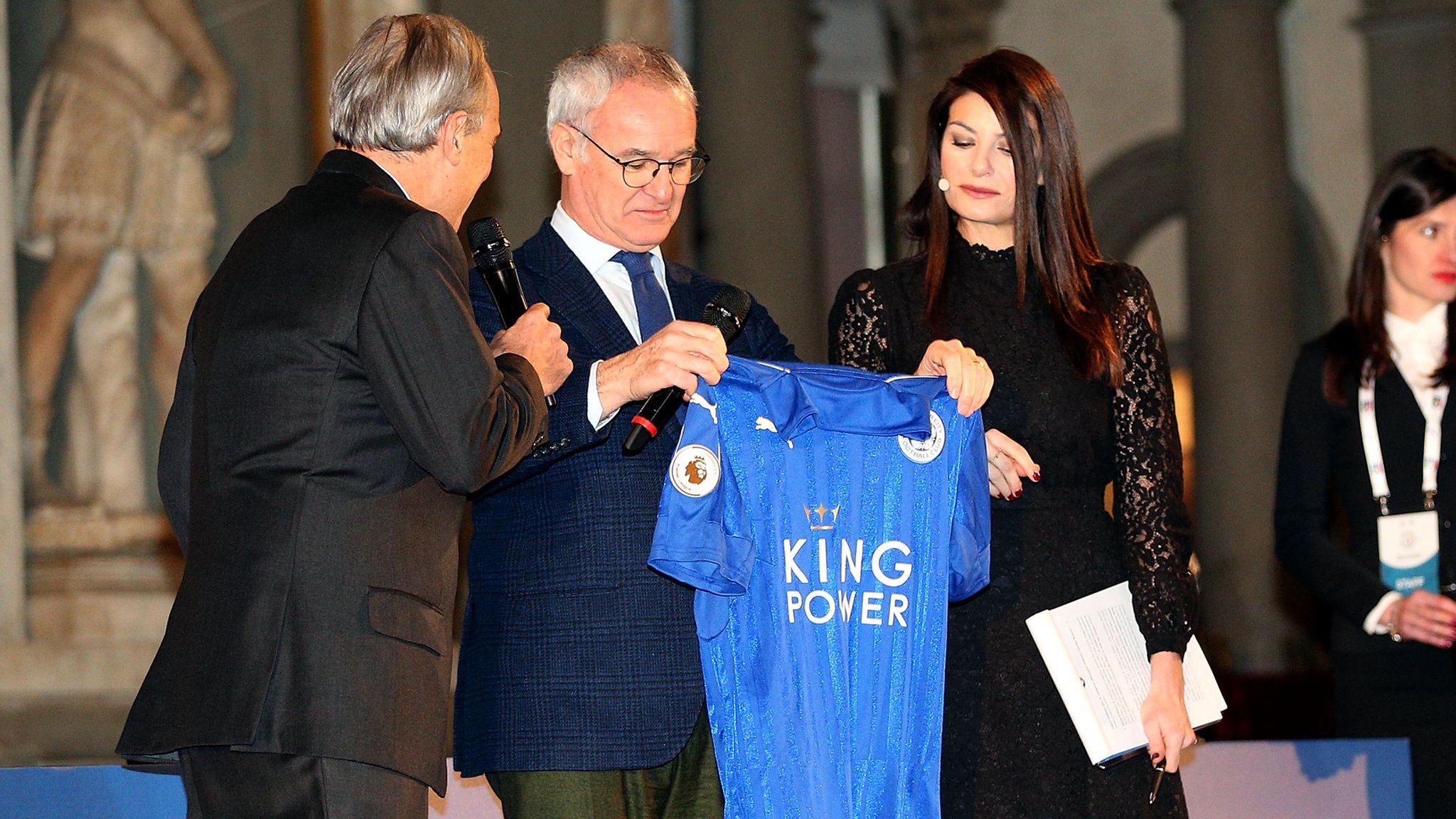 Sporting Lisbon: Riot police called to protect players from angry fans ...