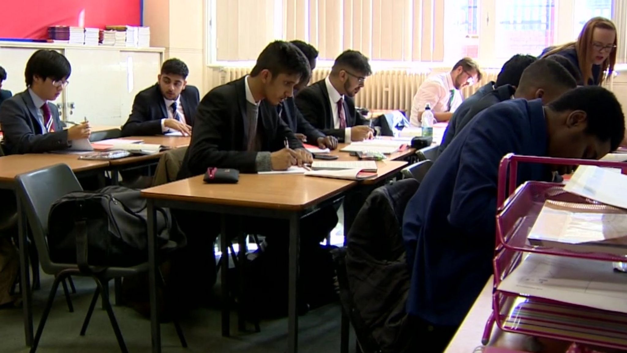 Reconsider grammar plan, heads urge May - BBC News