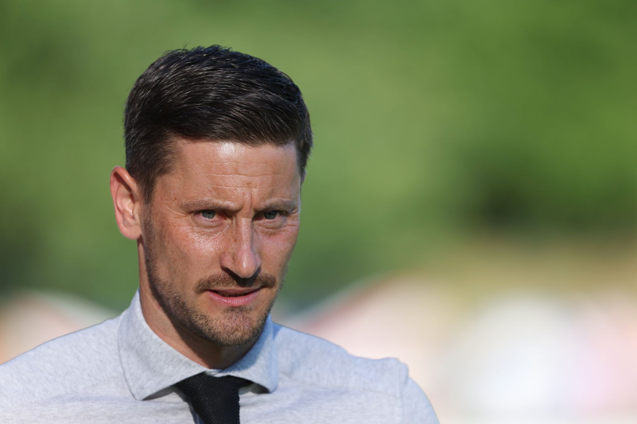 Noson siomedig yn Ewrop i glybiau Cymru - BBC Cymru Fyw