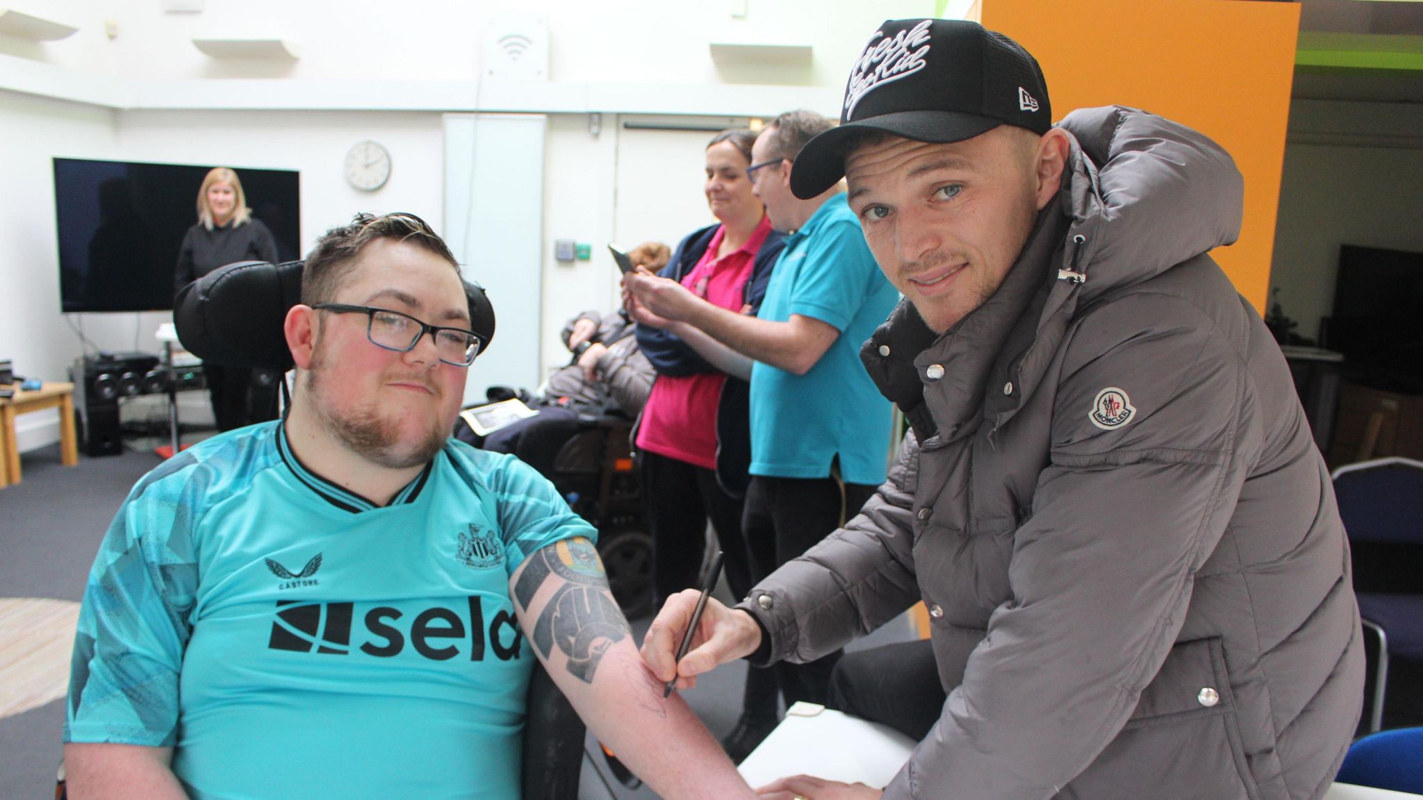 Newcastle United fan's lasting reminder of Trippier meeting - BBC
