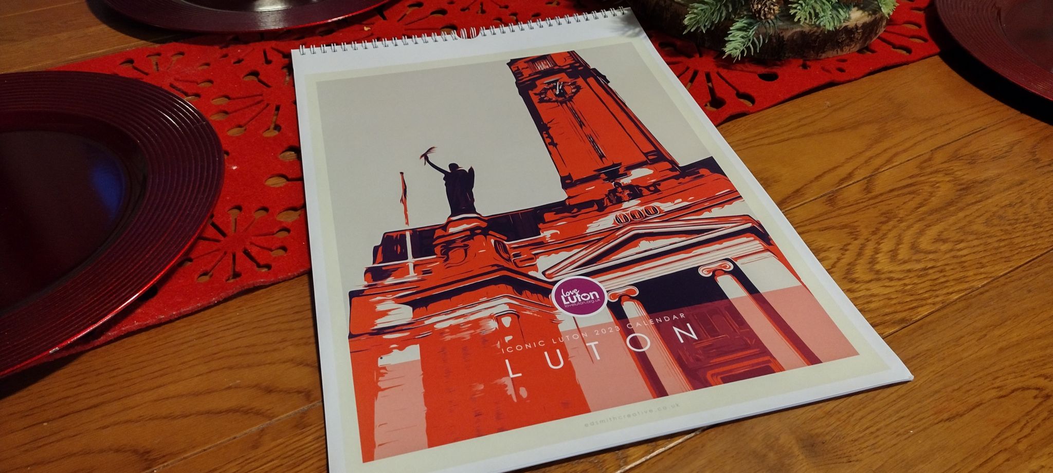 Calendar artwork showcases 'warts and all' Luton landmarks - BBC News
