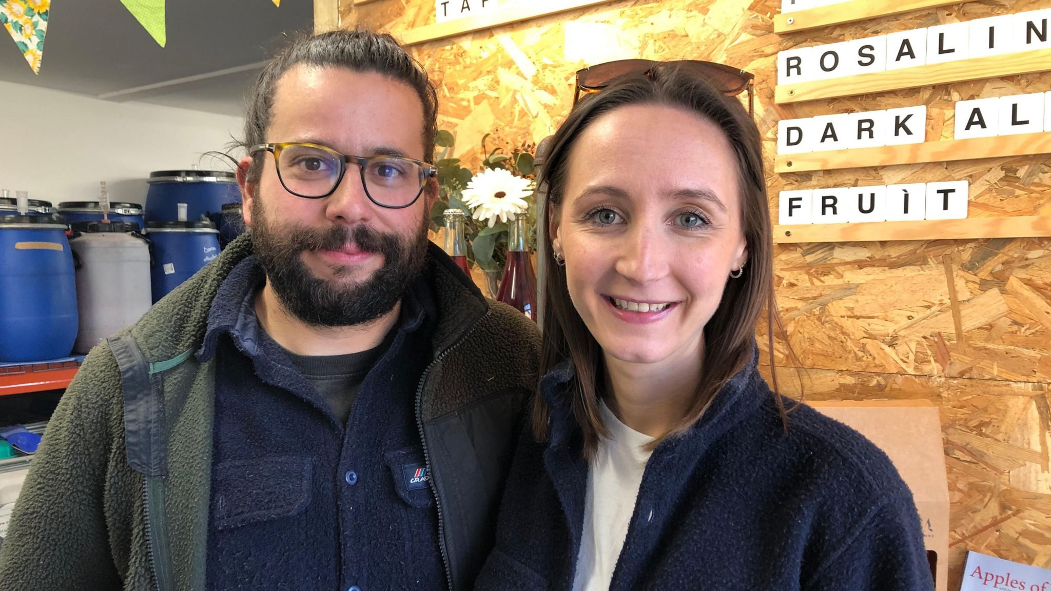 Cynhyrchydd seidr Heineken yn torri perllan Gymreig - BBC Cymru Fyw