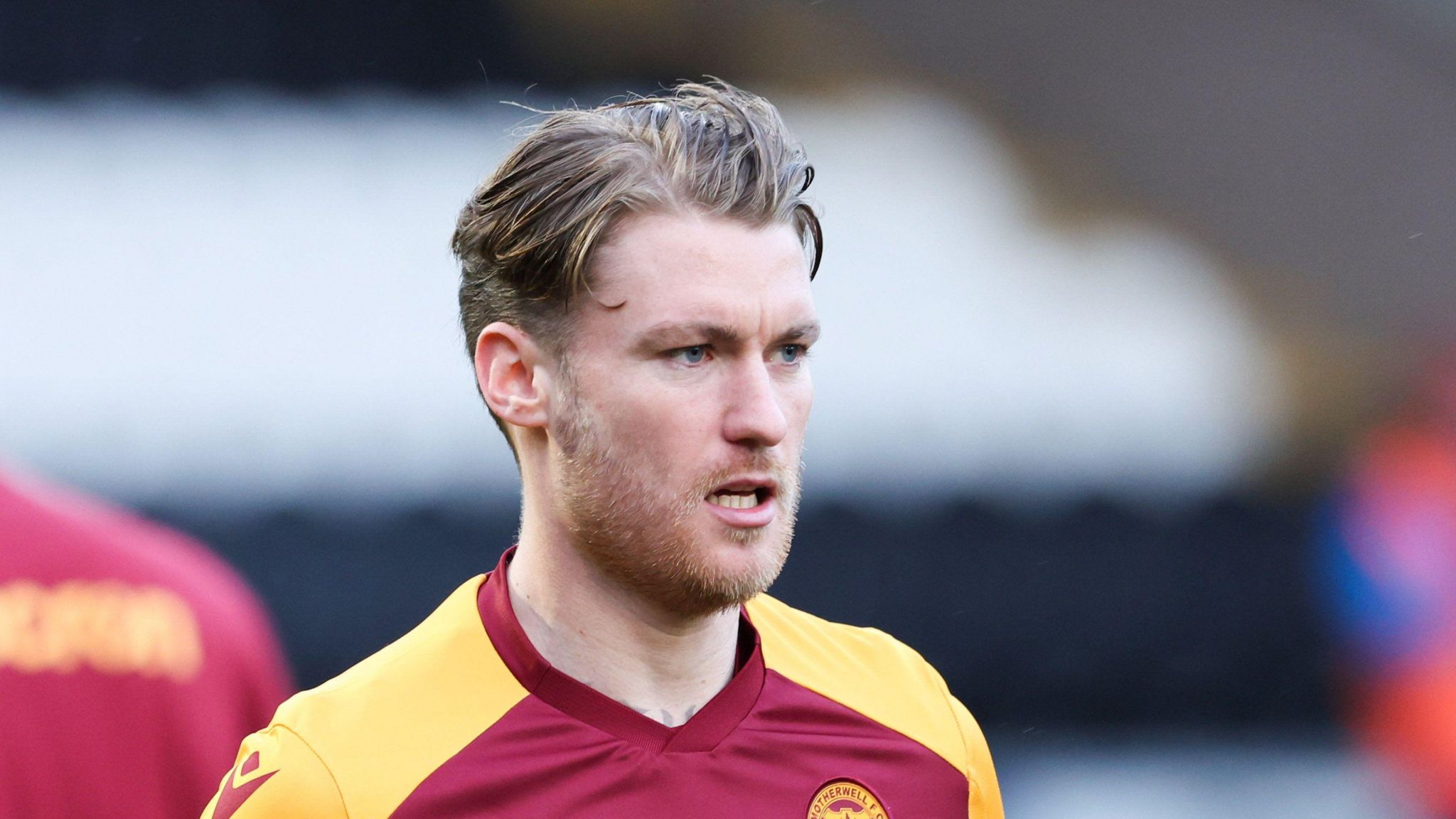 Slattery out for season - BBC Sport