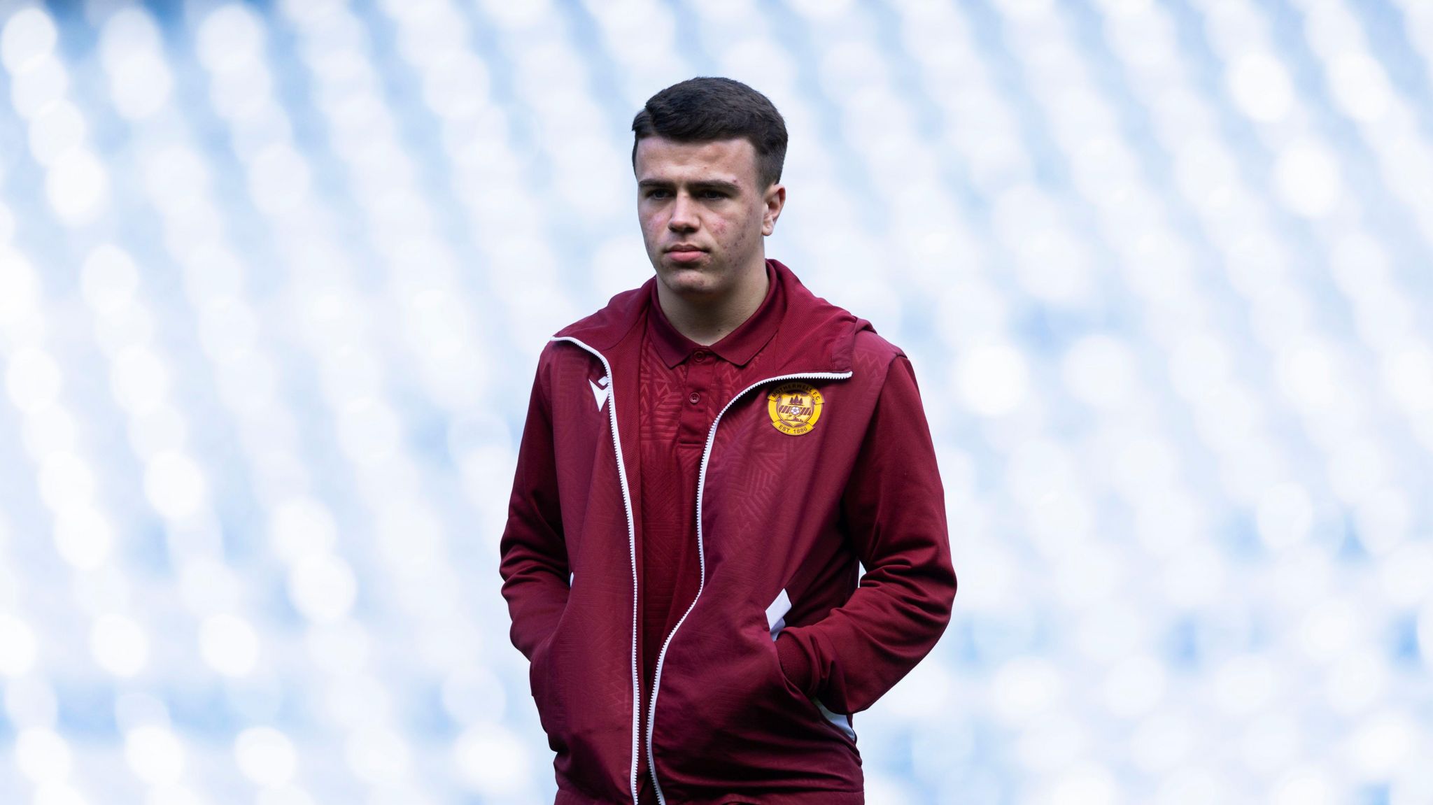 Motherwell: Dylan Wells signs new Fir Park deal - BBC Sport