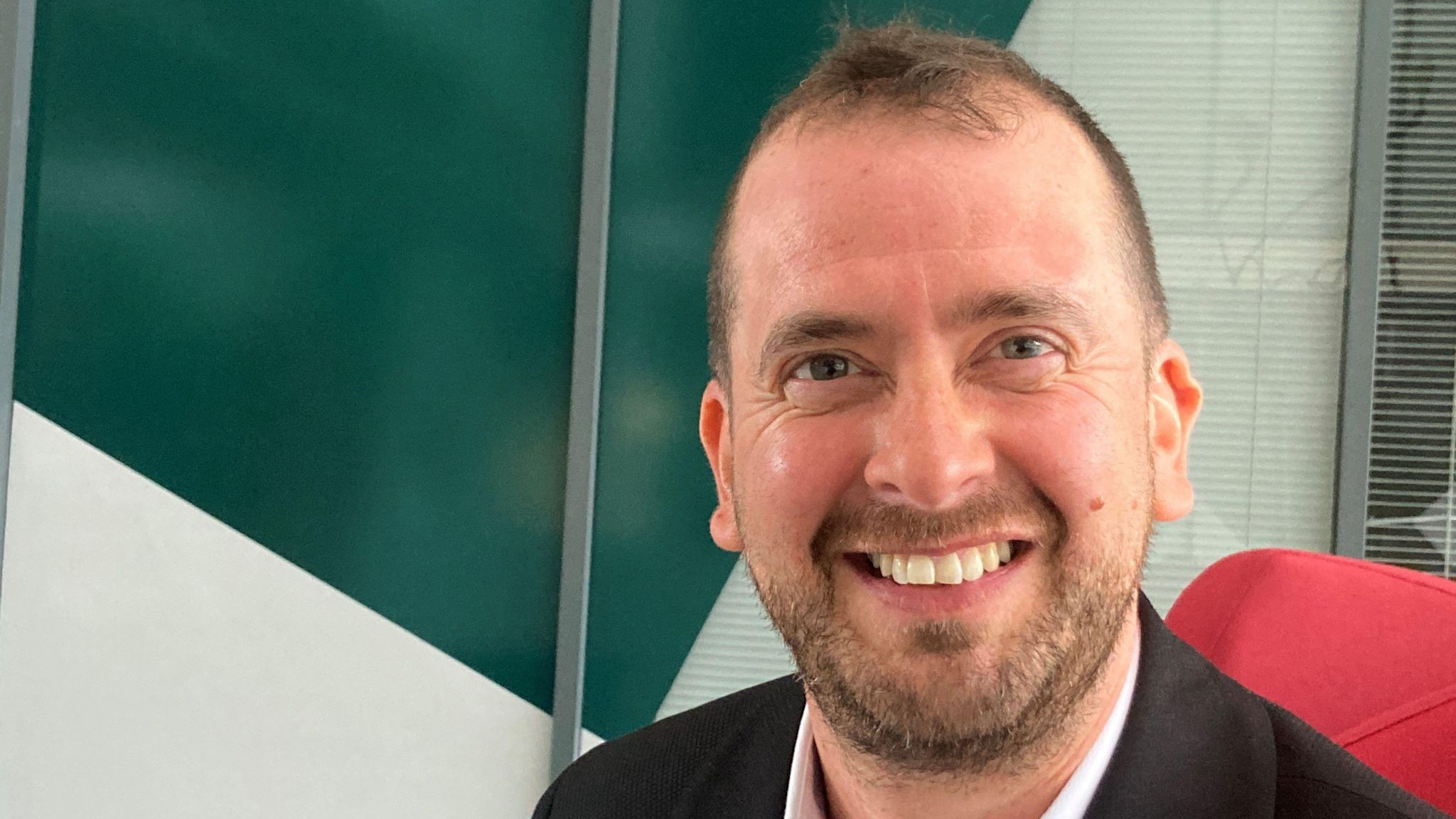 Thames Valley police and crime commissioner candidates debate - BBC News