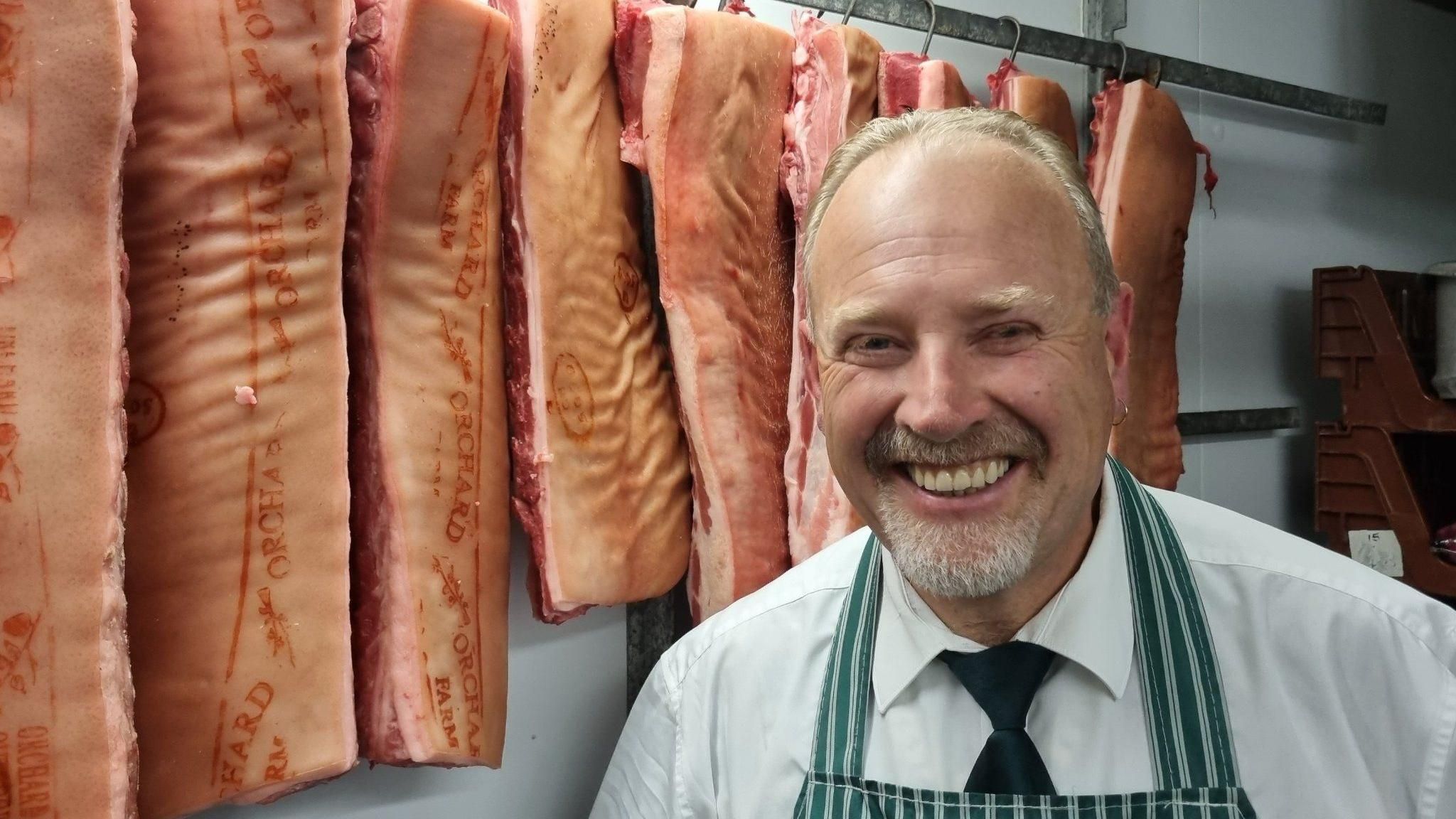 Long-serving Wiltshire butcher hangs up his apron - BBC News