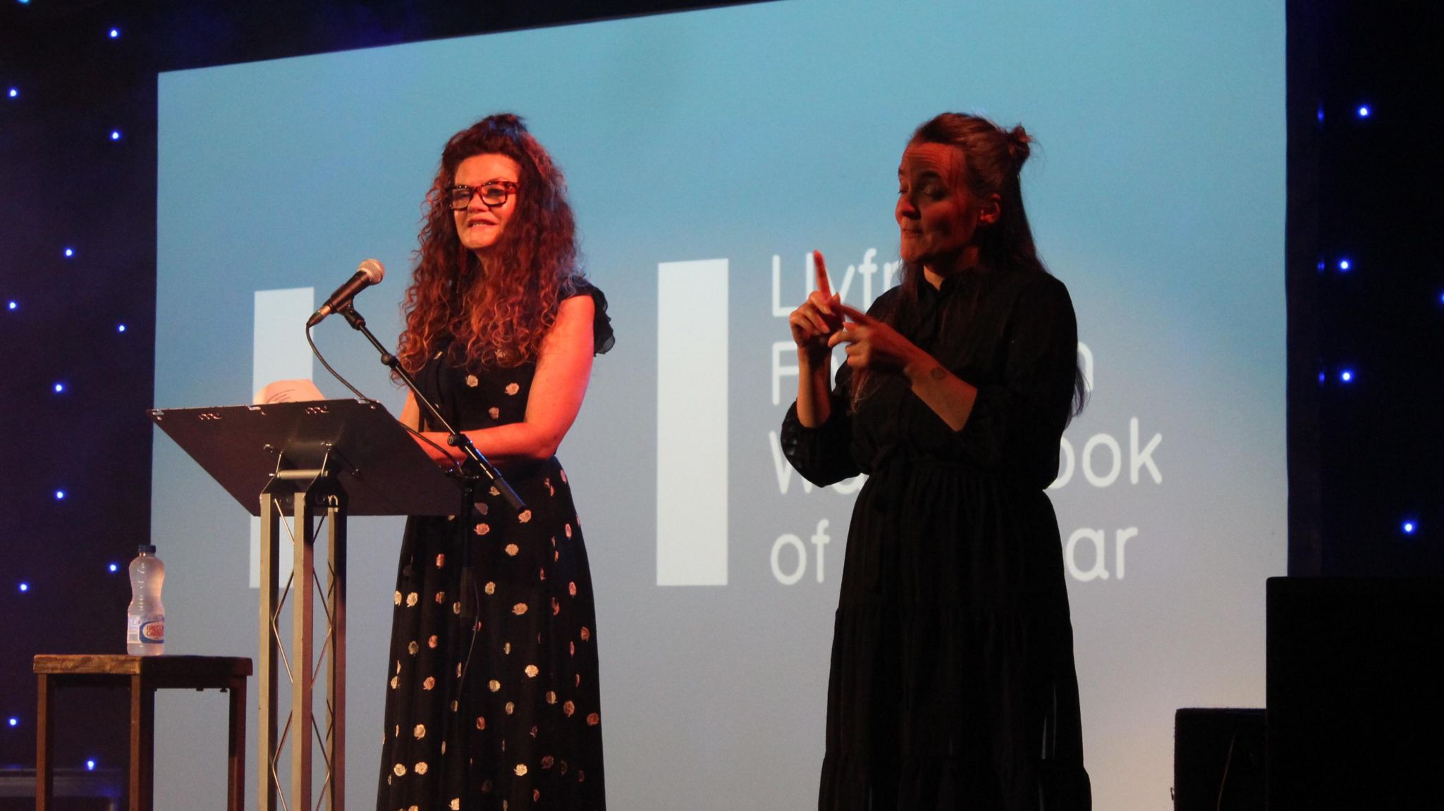 Noson Wobrwyo Llyfr y Flwyddyn 2023 - BBC Cymru Fyw