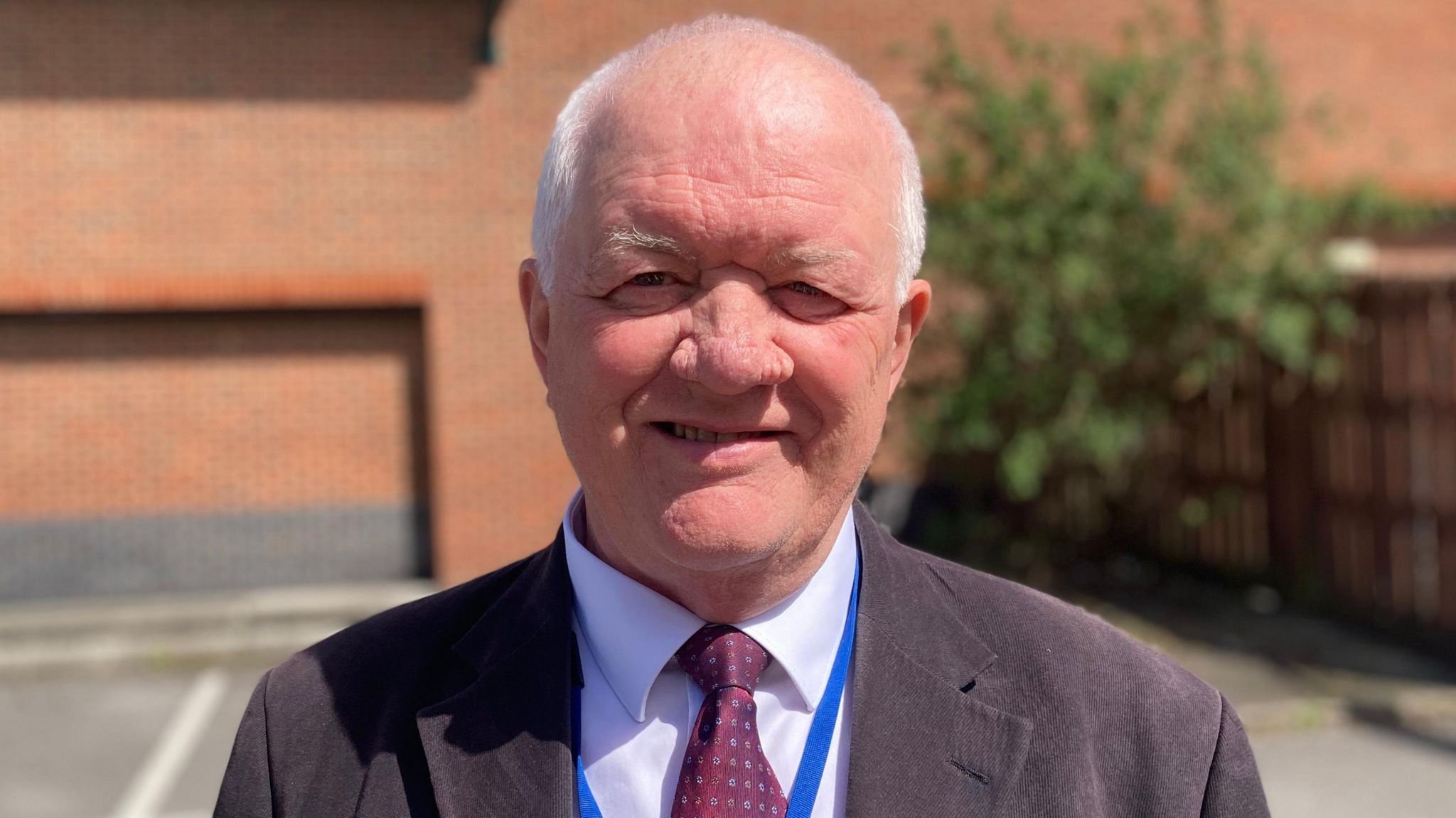 Surrey voters and candidates speak ahead of local elections - BBC News