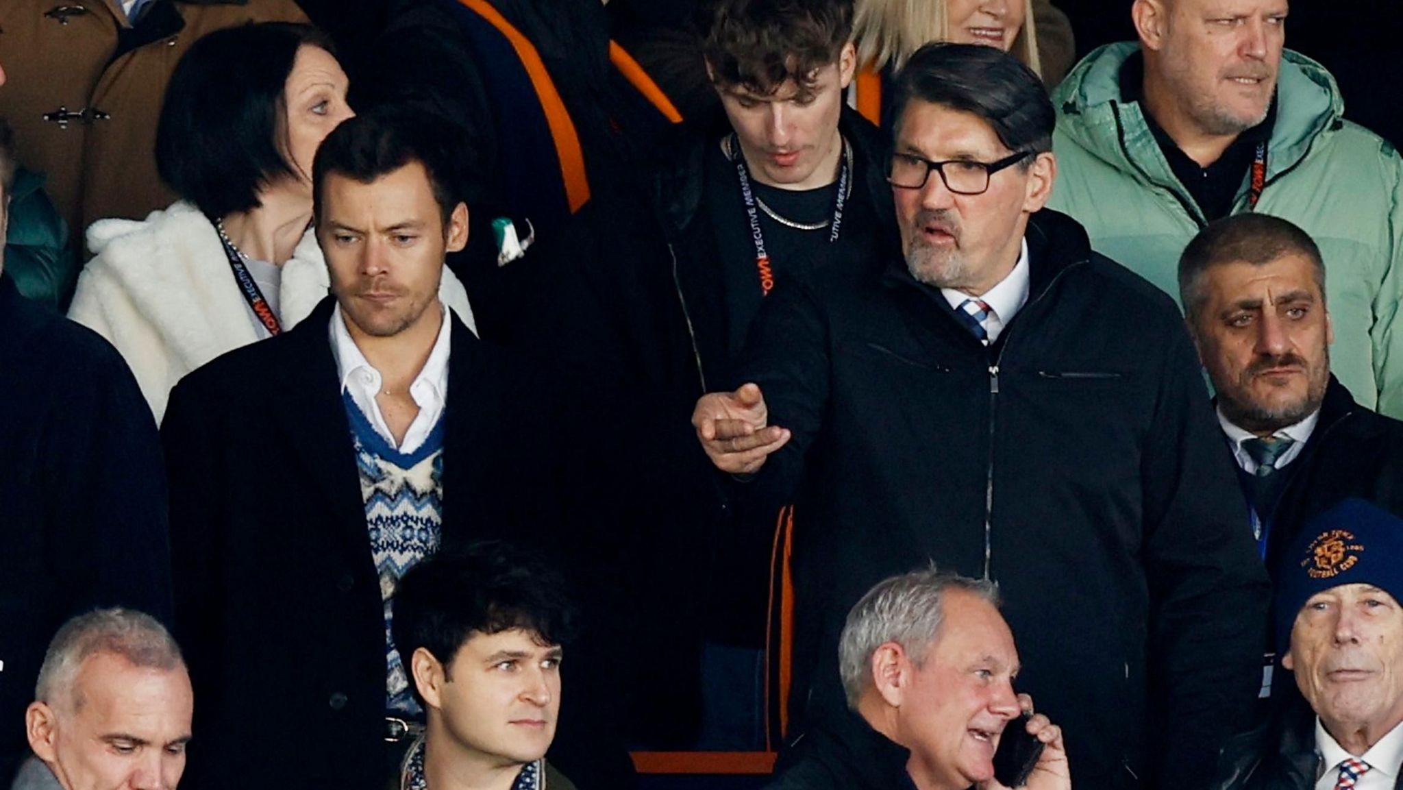 Luton Town legend Mick Harford hopes new honour means free pints - BBC News