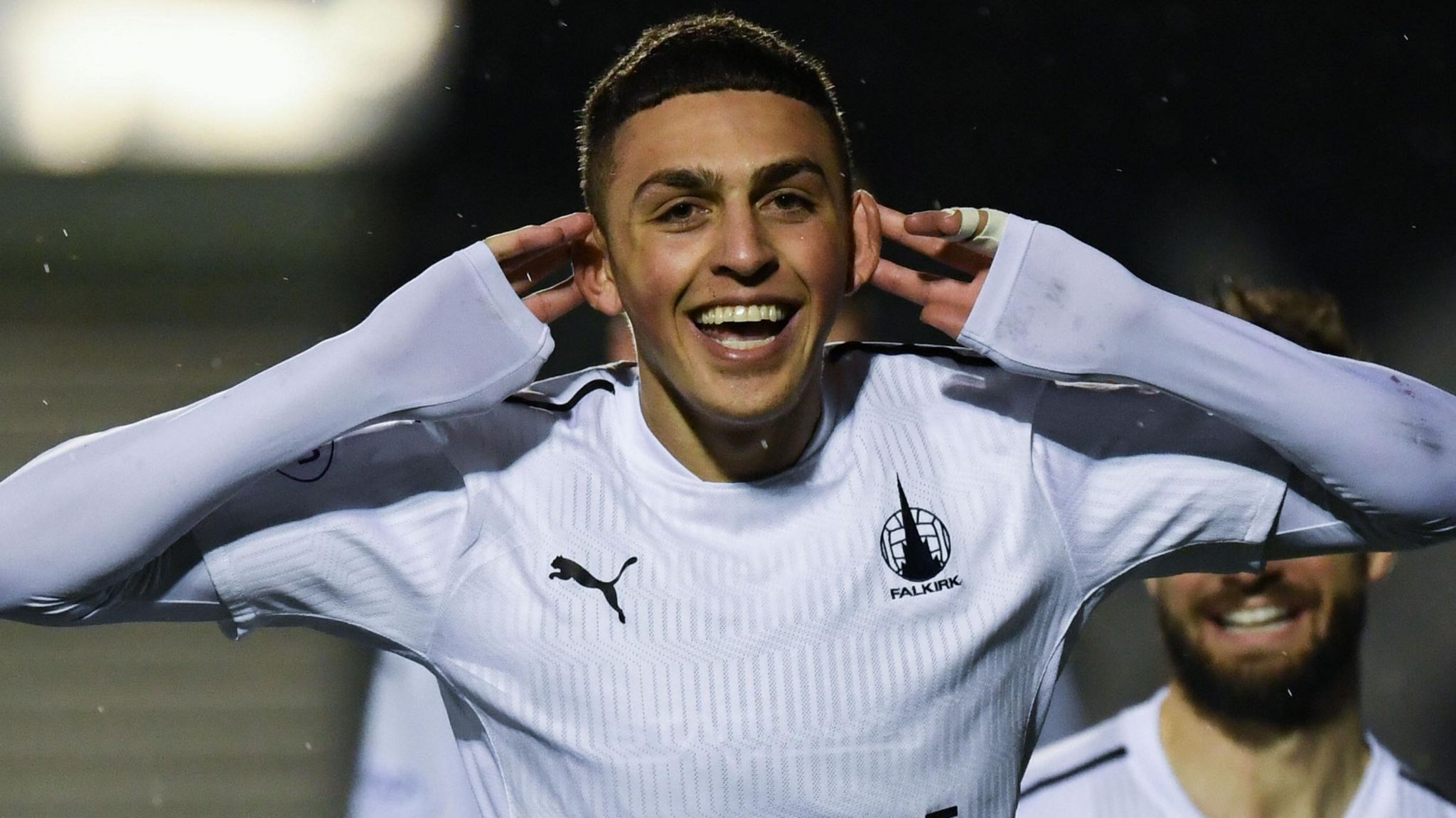 Livi's Kabia set for second loan spell? - BBC Sport