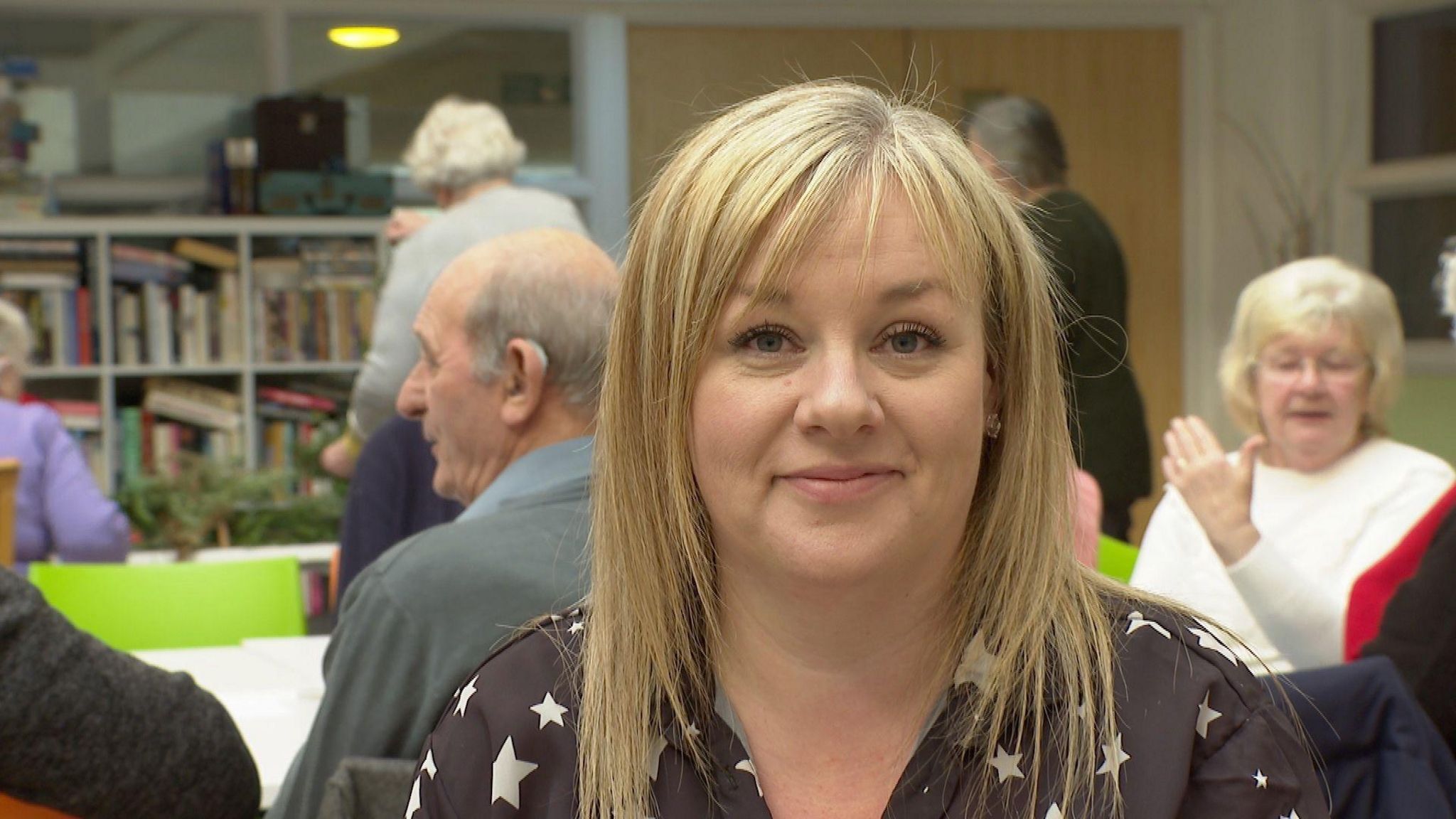 Devon charity hosts community group to tackle loneliness - BBC News