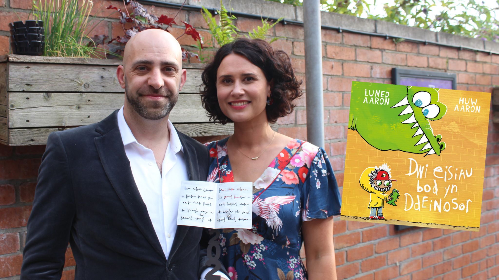 Noson Wobrwyo Llyfr y Flwyddyn 2023 - BBC Cymru Fyw