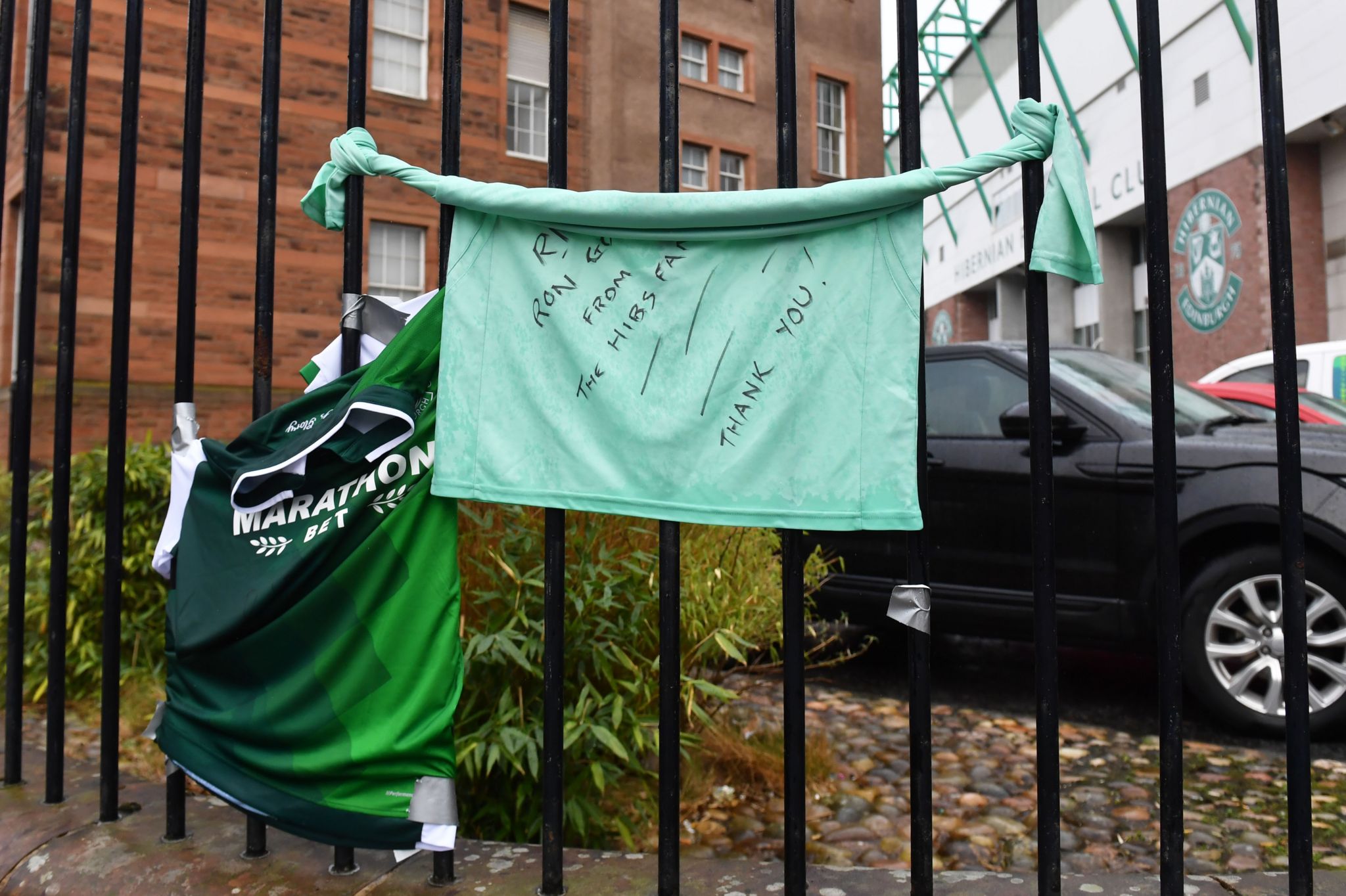 'It has meant a lot' - Hibs thankful for Gordon tributes - BBC Sport