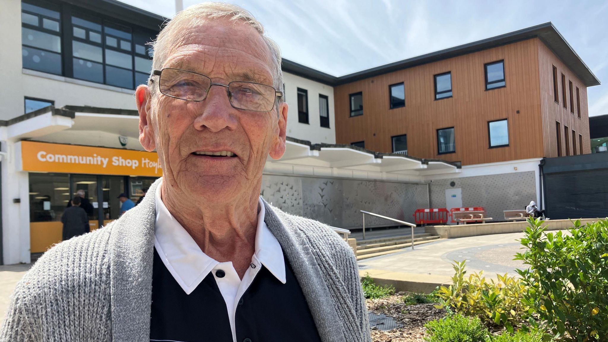 Barnsley voters yearn for change after Tories 'flop' - BBC News