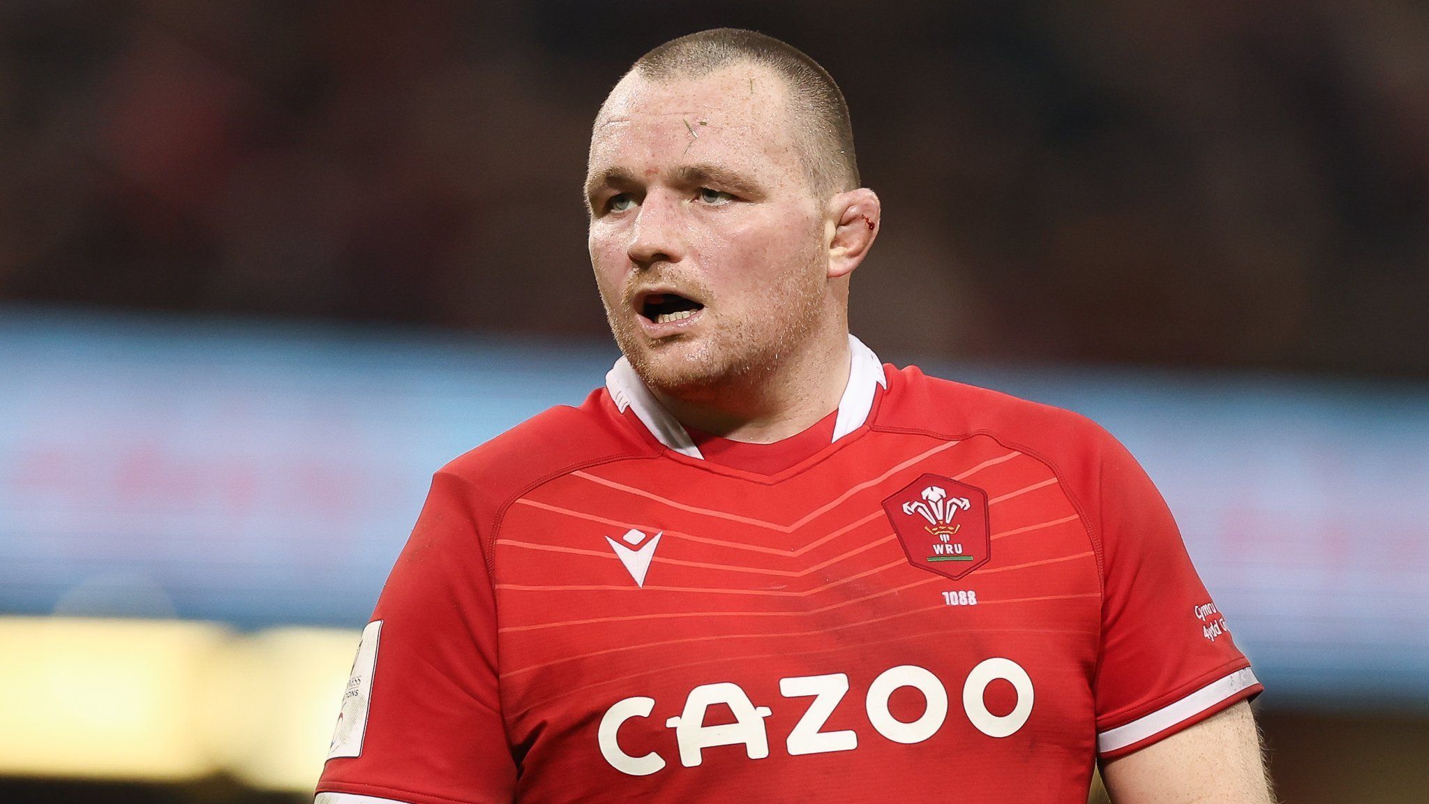 Y bachwr Ken Owens yn cyhoeddi ei ymddeoliad o rygbi - BBC Cymru Fyw