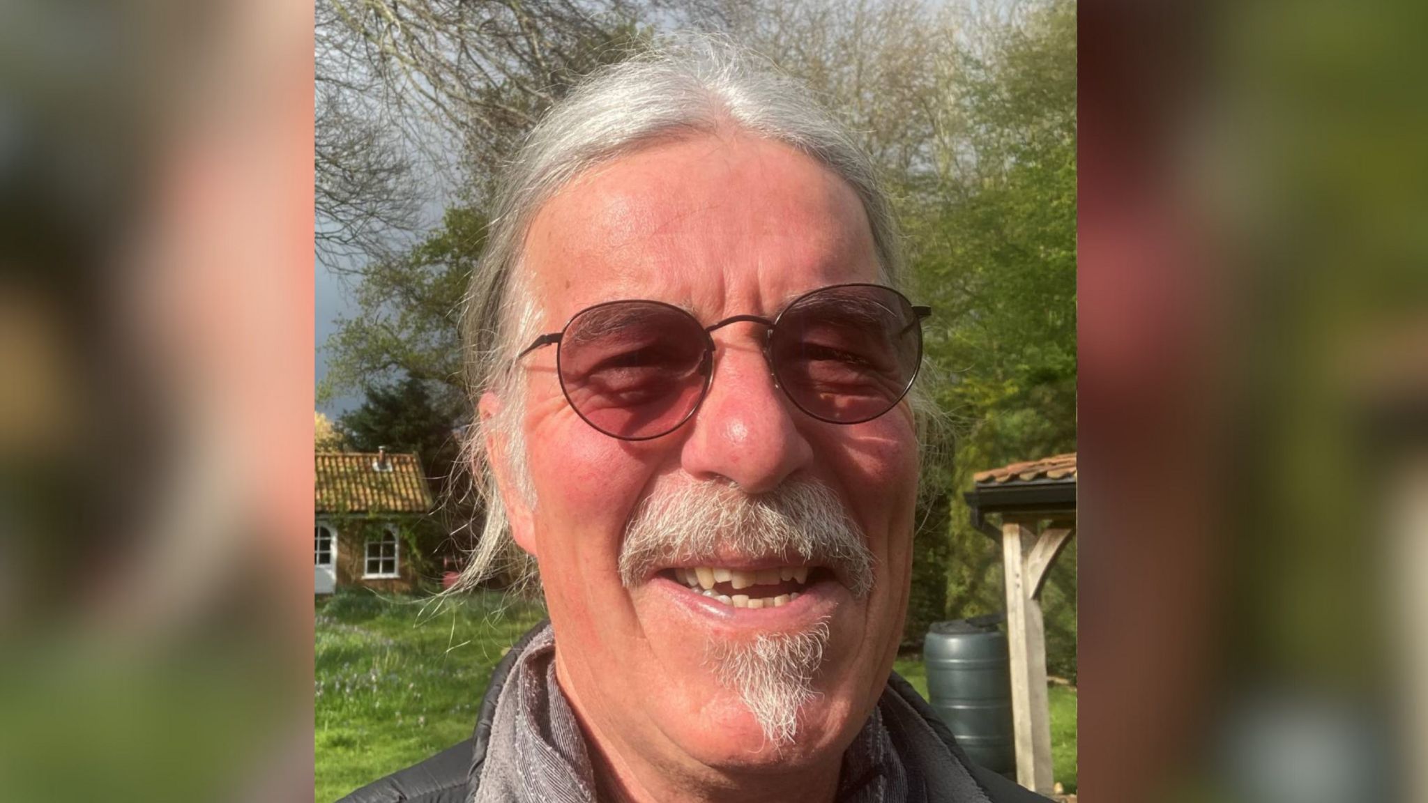 Man rescued after being stranded on Fairlight Glen cliff face - BBC News