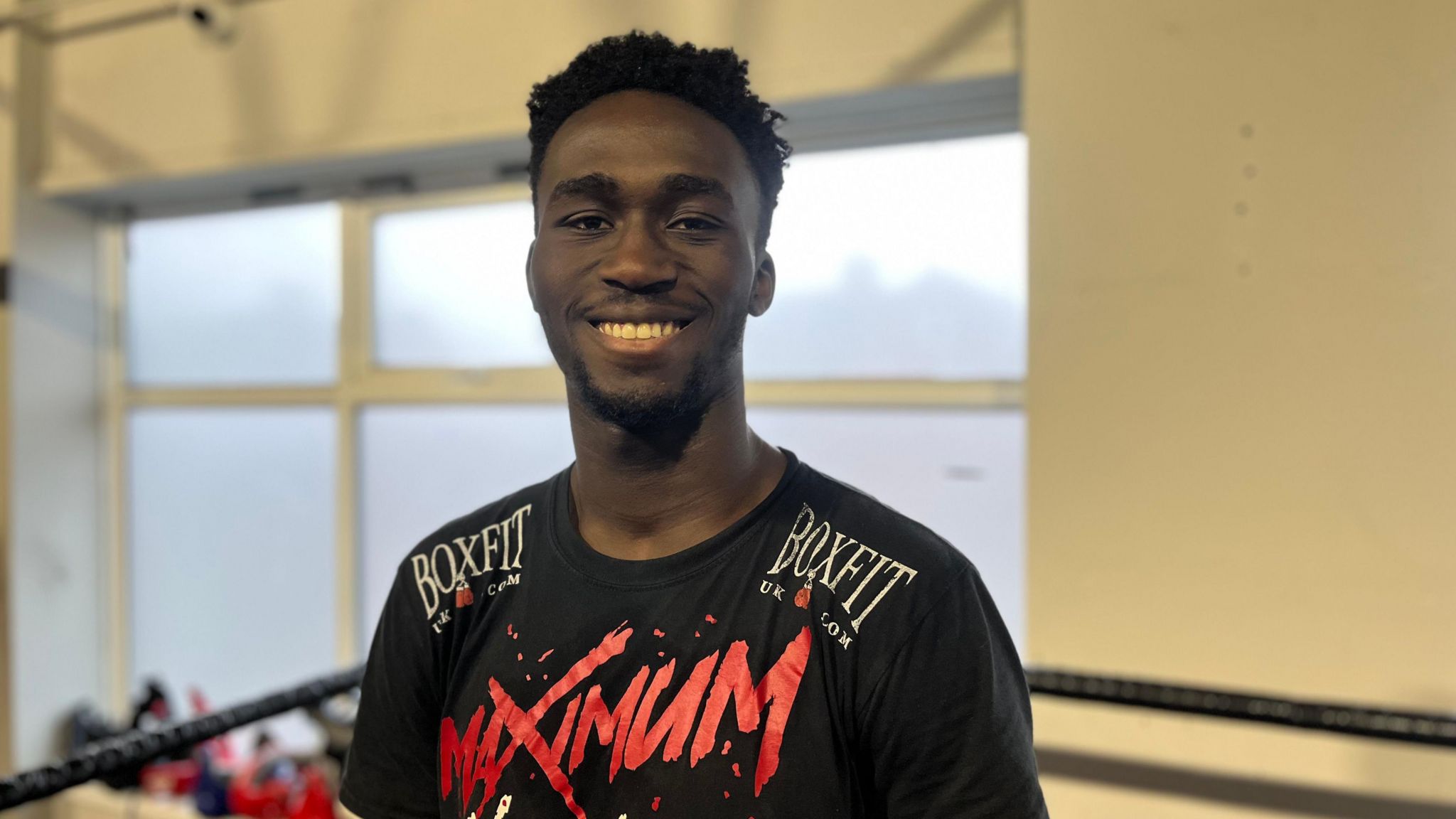 Wallsend boxer Adam Olaore qualifies for Nigerian Olympic team - BBC News