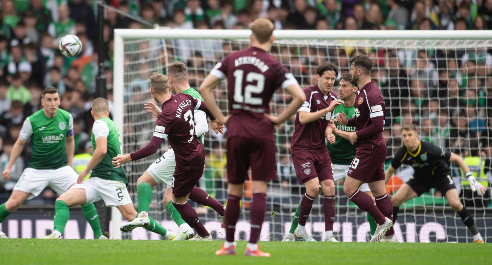 Kingsley eyes another wonder strike to knock out Hibs - BBC Sport